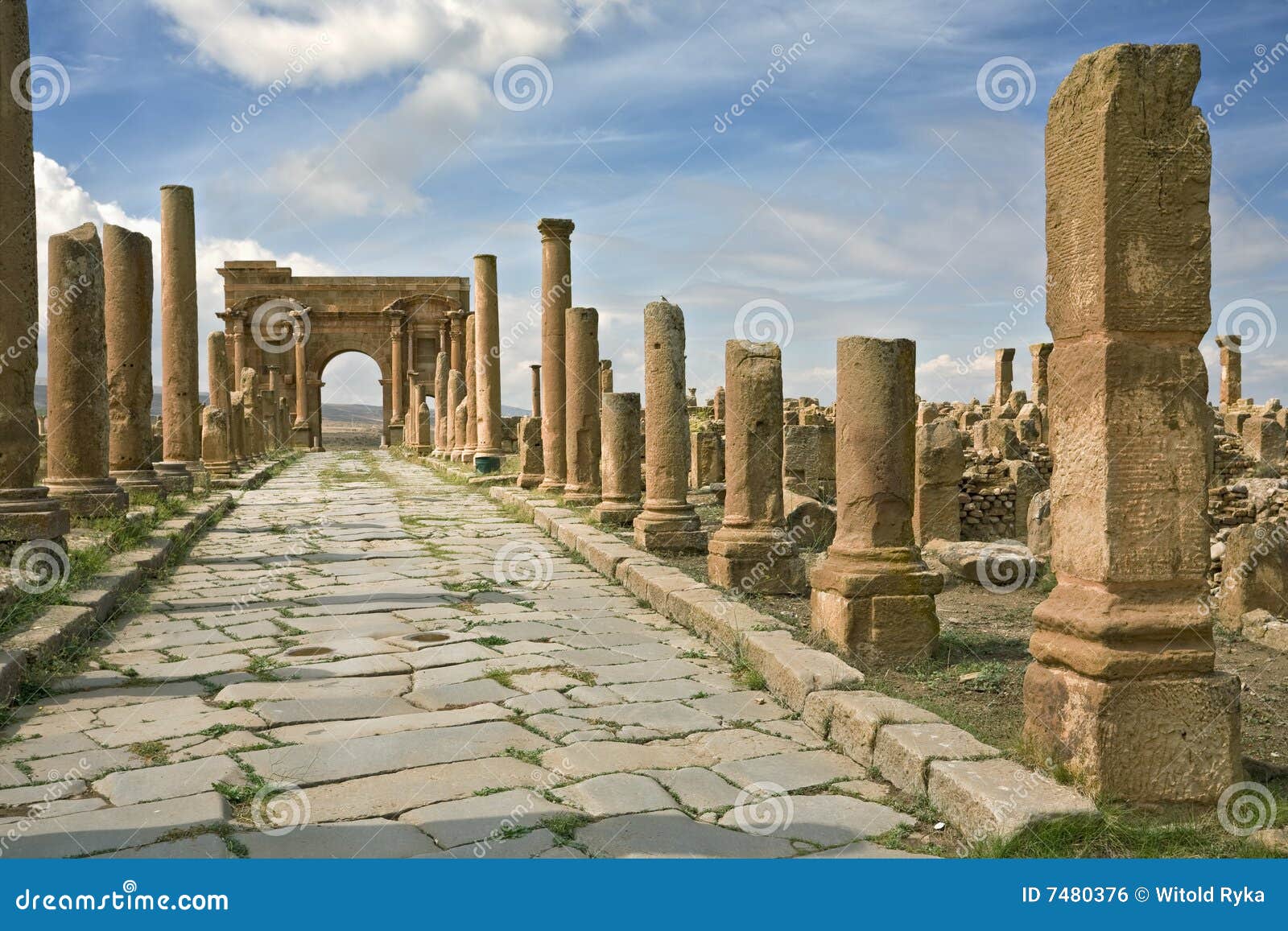Decumanus Maximus Street in Timgad Stock Photo - Image of marble ...