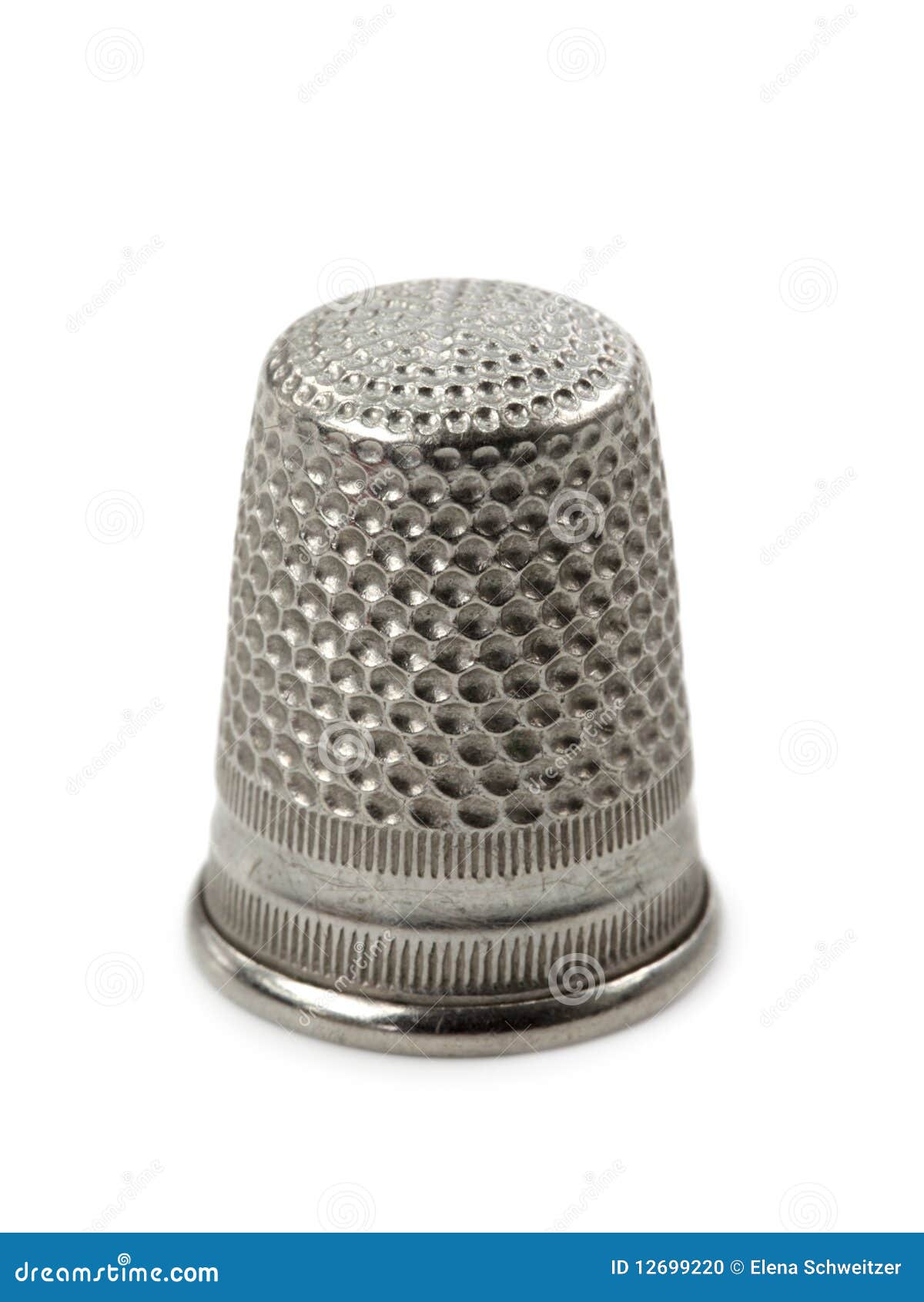 Dedal foto de archivo. Imagen de equipo, dedal, aislado - 12699220