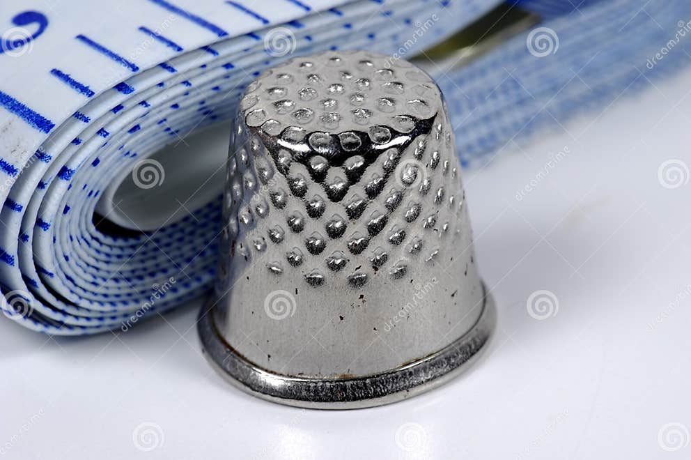 Dedal 2 foto de archivo. Imagen de ropa, puntada, pulgar - 15102