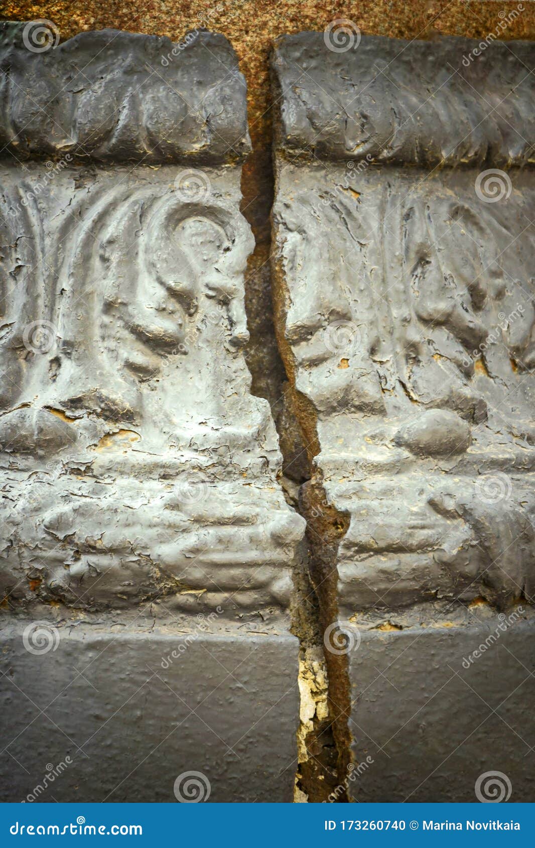 Deep Big Crack in the Ancient Column Stock Photo - Image of landmark ...