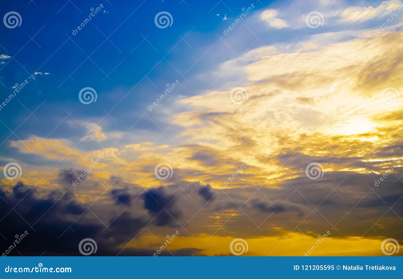 Deep blue sky and clouds stock image. Image of heaven - 121205595