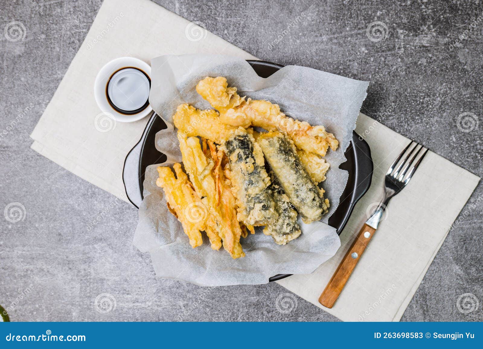 Deep-fried Laver Roll, Deep-fried Squid Snack Stock Image - Image of ...