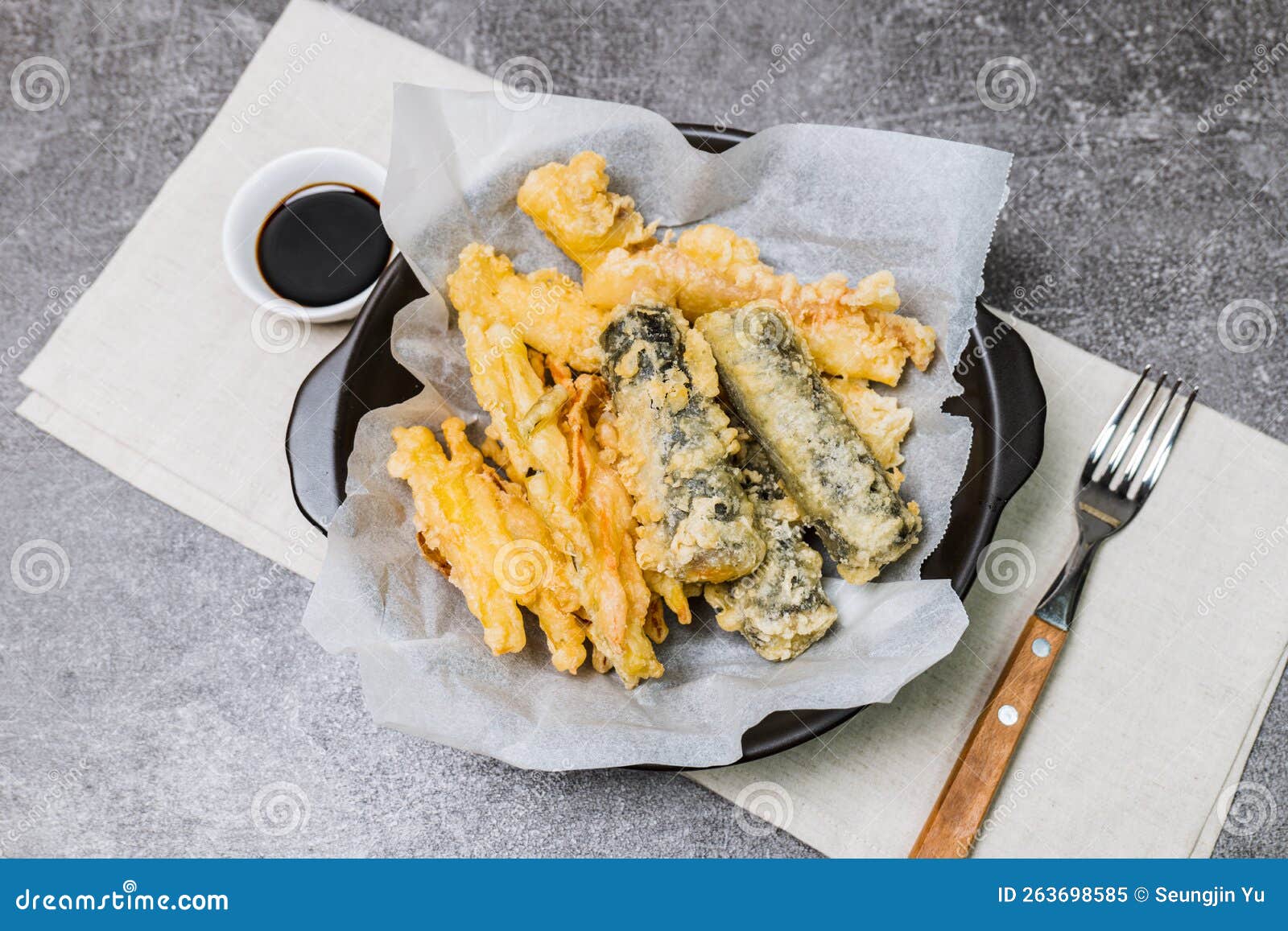 Deep-fried Laver Roll, Deep-fried Squid Snack Stock Image - Image of ...