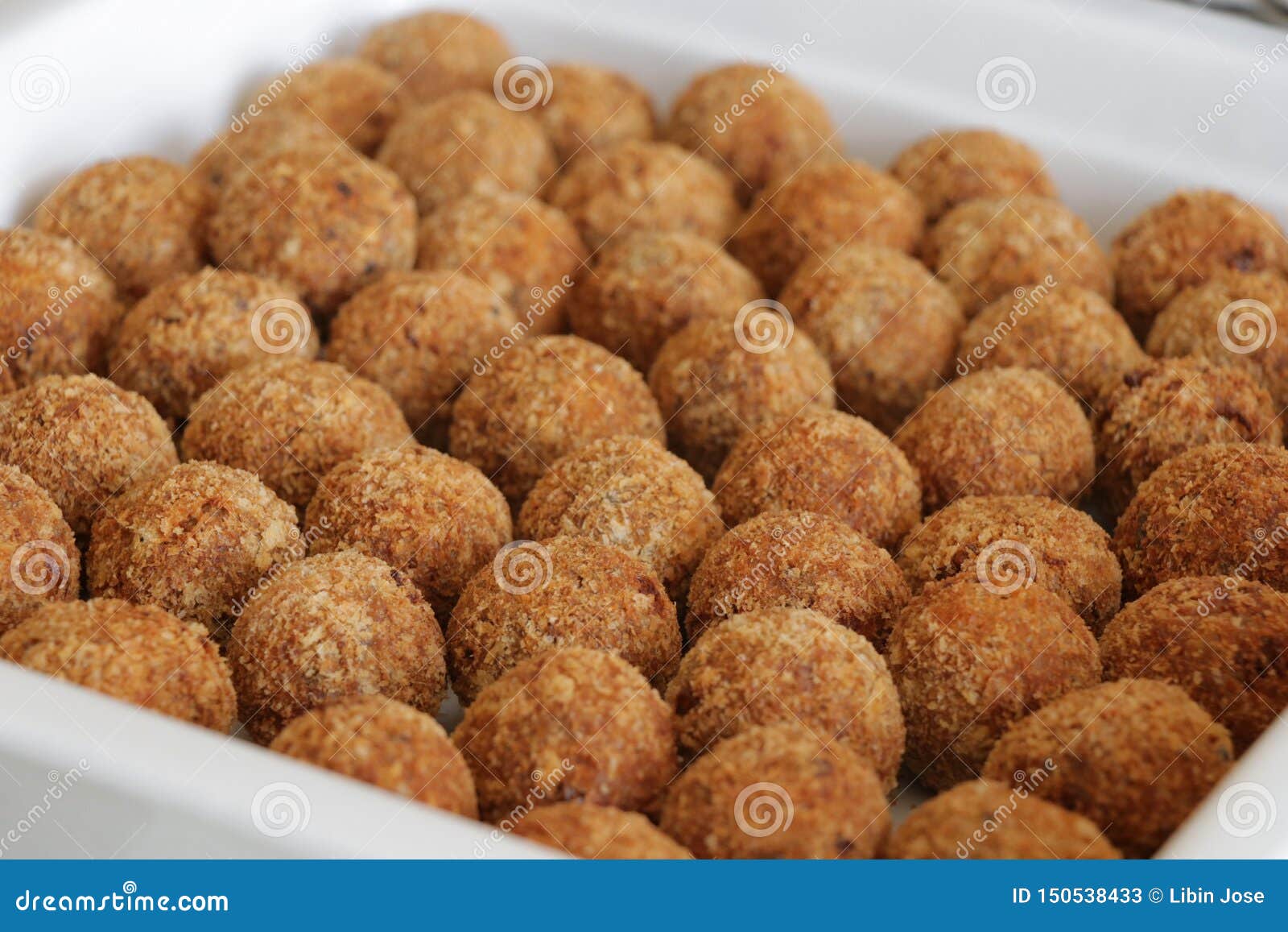 Deep fried meat balls stock image. Image of ceramic - 150538433