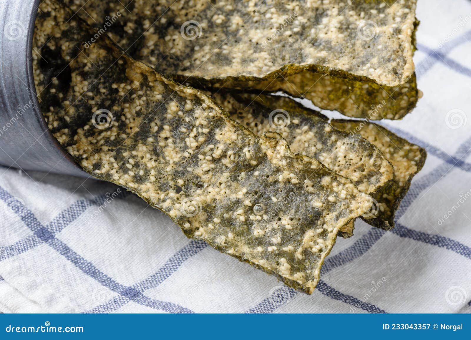 Deep fried seaweed stock image. Image of appetizer, seafood - 233043357