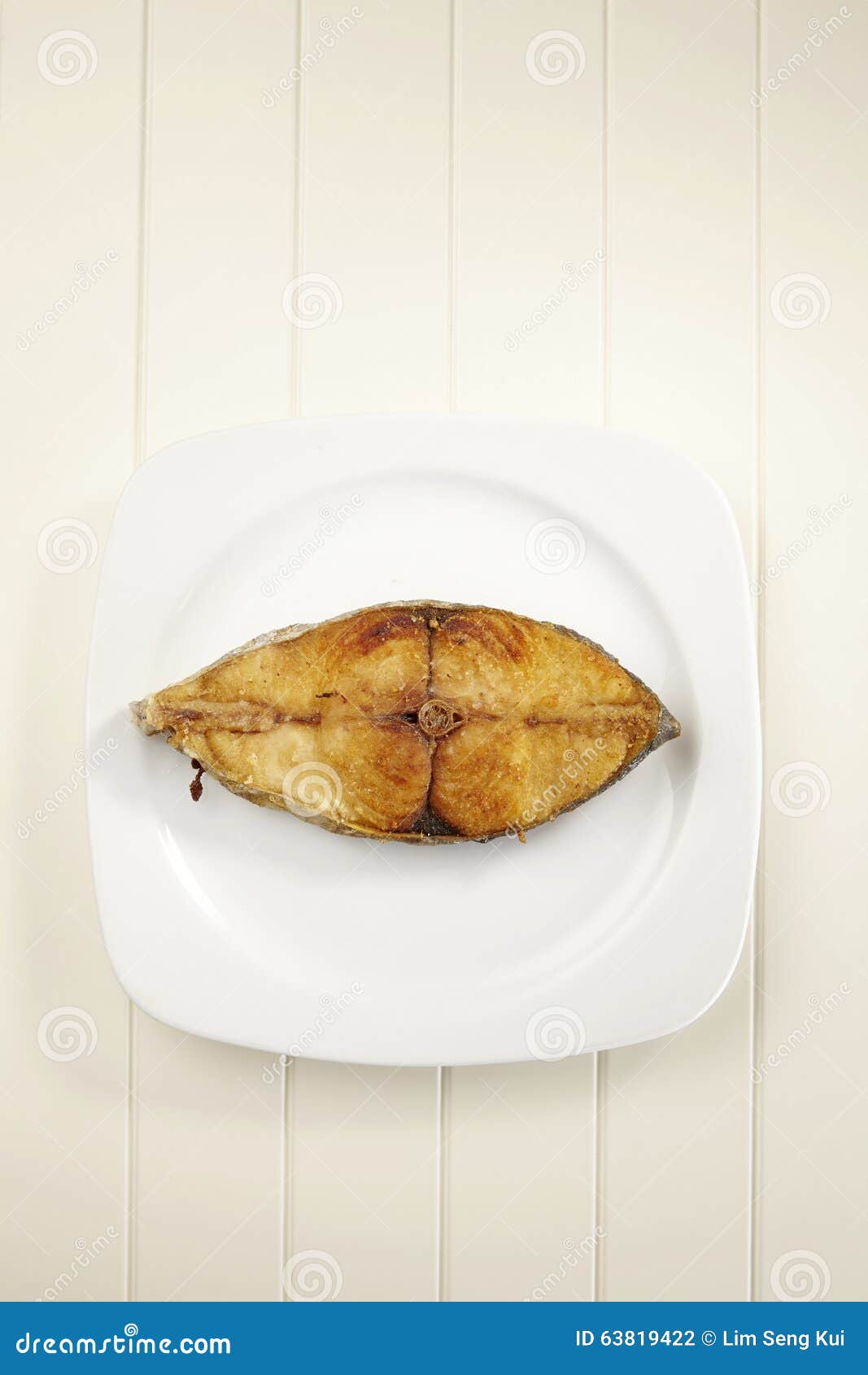 Deep Fried Seer Fish on a Plate Stock Photo - Image of deep, closeup ...