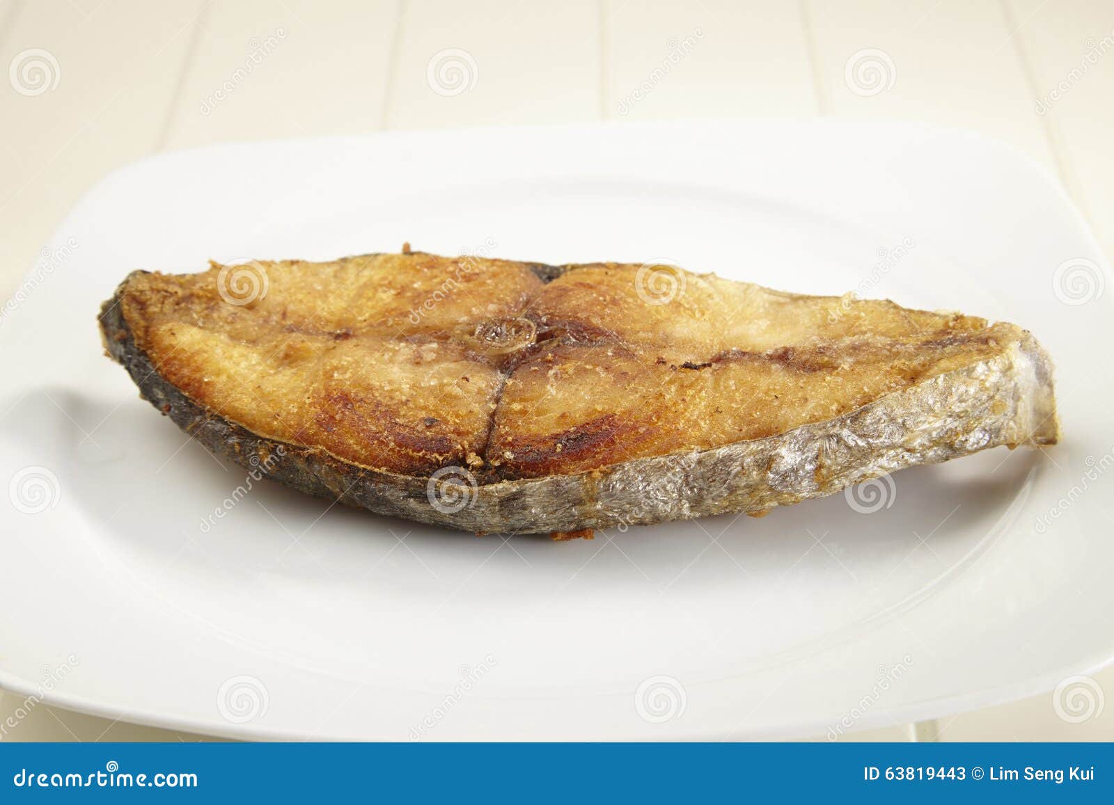 Deep Fried Seer Fish on a Plate Stock Image - Image of fish, mackerel ...