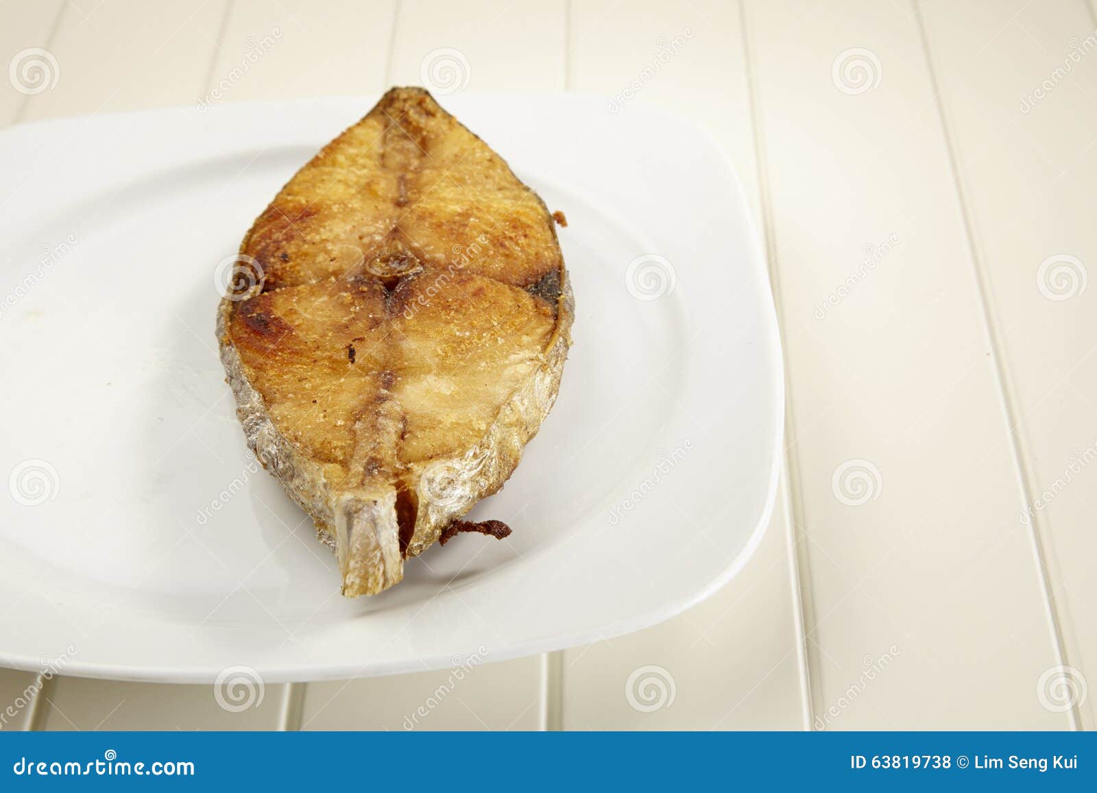 Deep Fried Seer Fish on a Plate Stock Photo - Image of appetizer, food ...