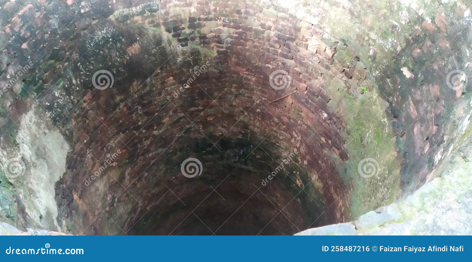 This is the Deep Historical and Ancient Well Stock Photo - Image of ...