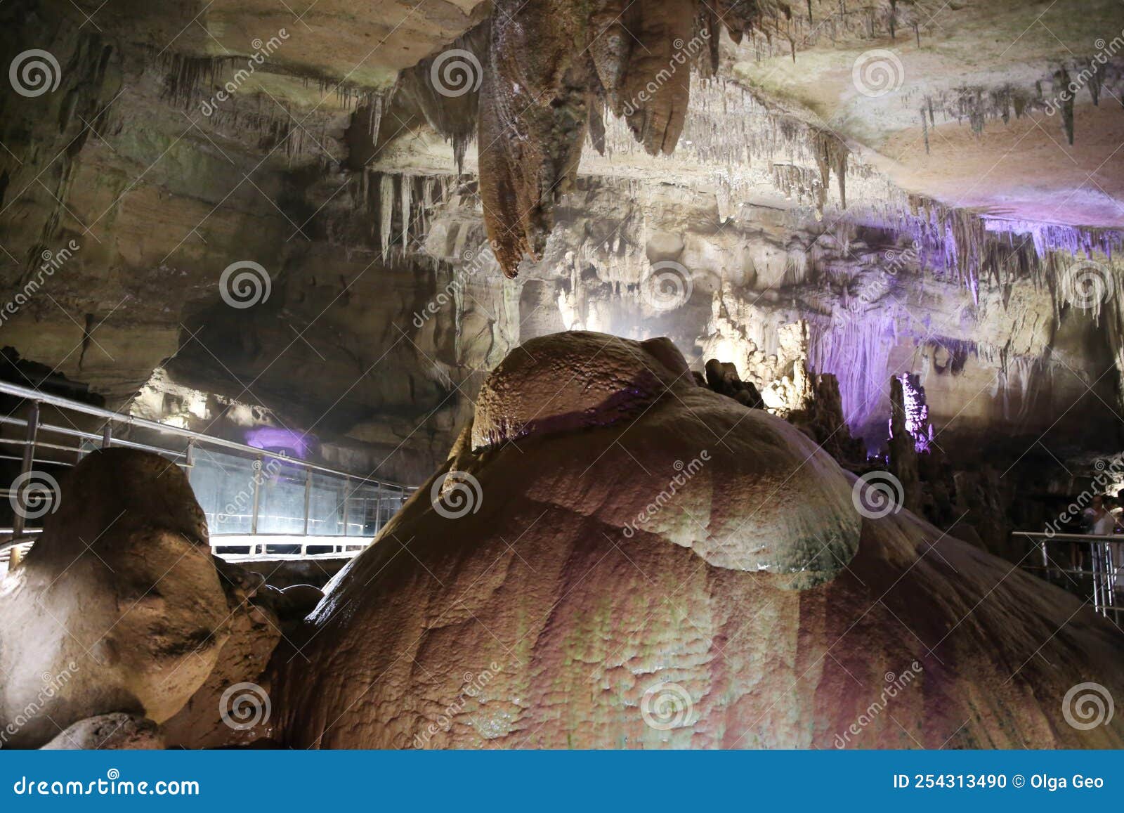 Stalactite And Water In Karst Cave Of Gui Lin,china Stock Photography ...