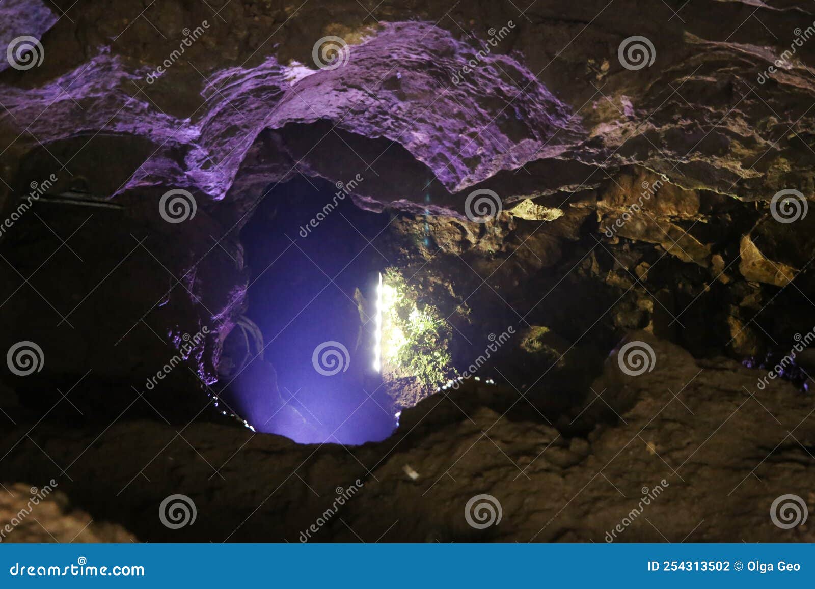 Stalactite And Water In Karst Cave Of Gui Lin,china Stock Photography ...