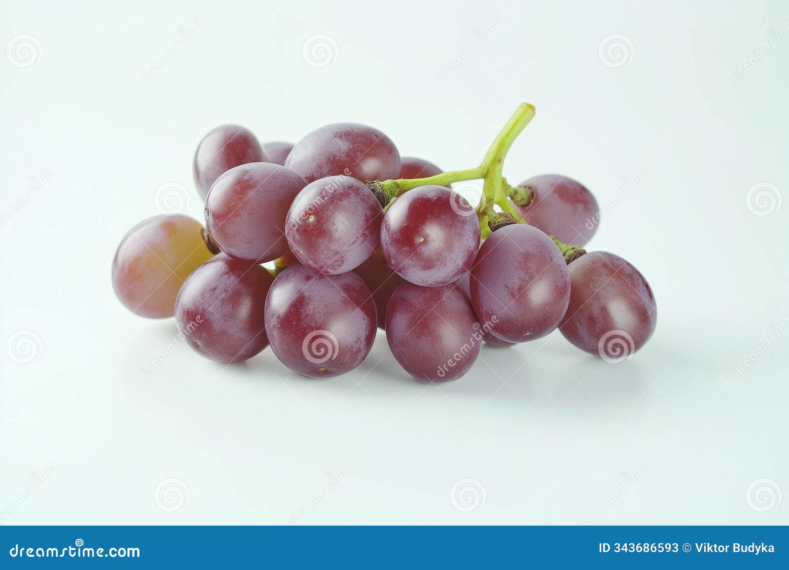 Deep Purple Grapes Arranged in Circular Pattern on Isolated Transparent ...