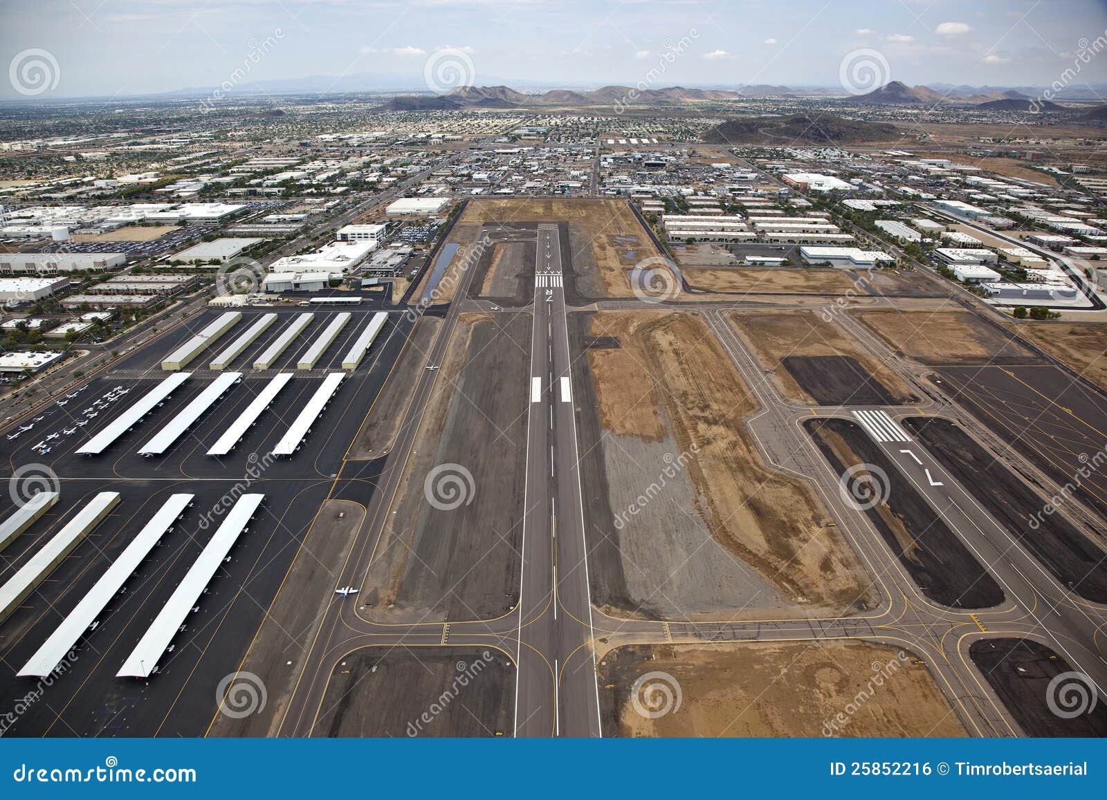 Deer Valley Airport stock photo. Image of busy, traffic - 25852216