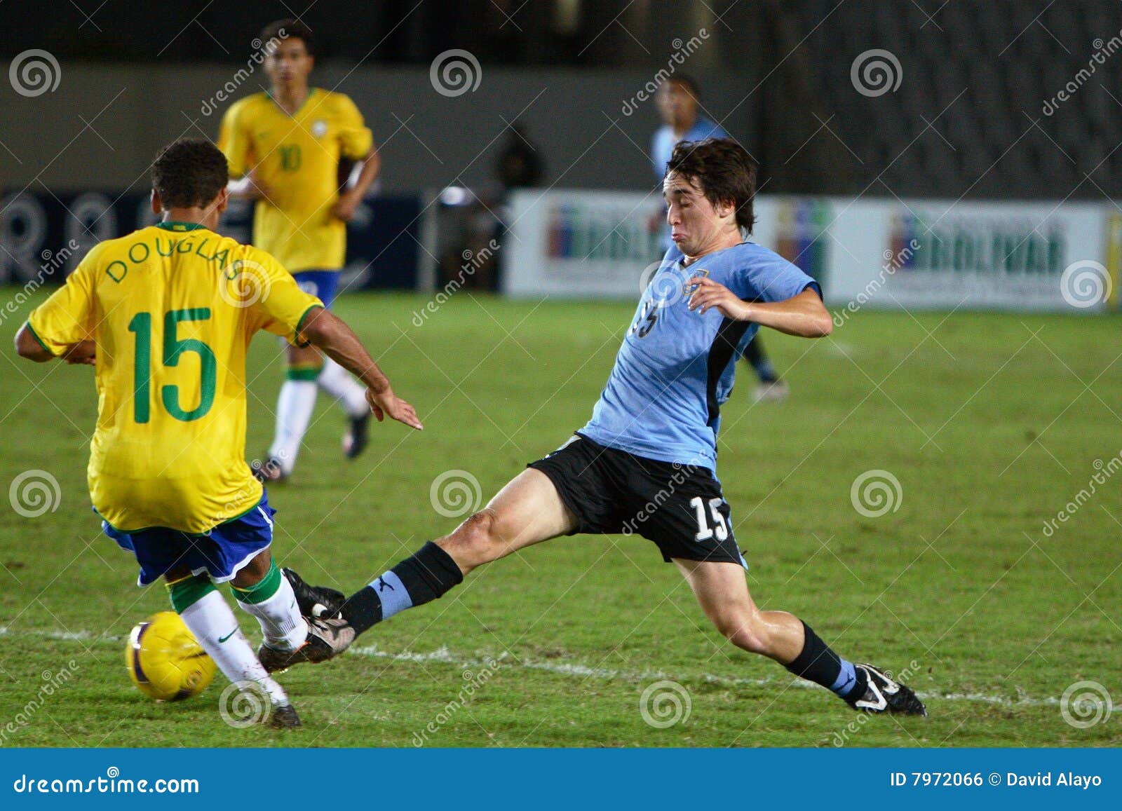 Defensor de Uruguai foto editorial. Imagem de futebol - 7972066