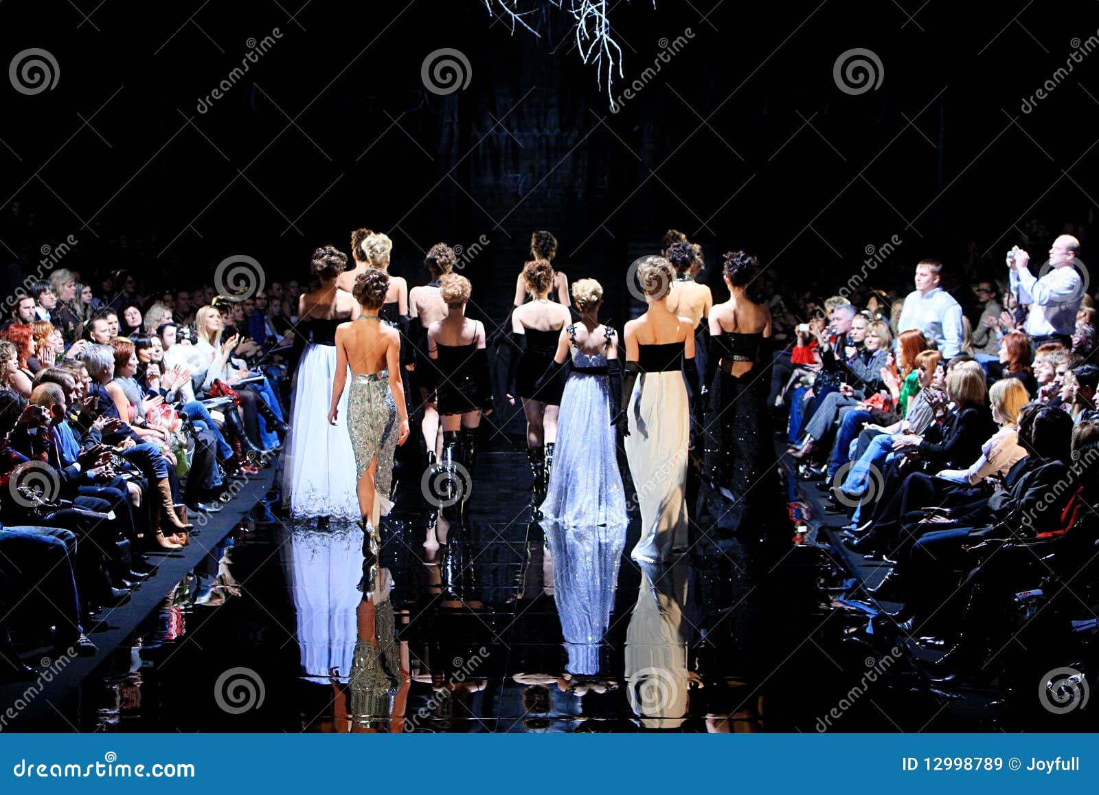 Defile editorial stock image. Image of cool, defile, model - 12998789
