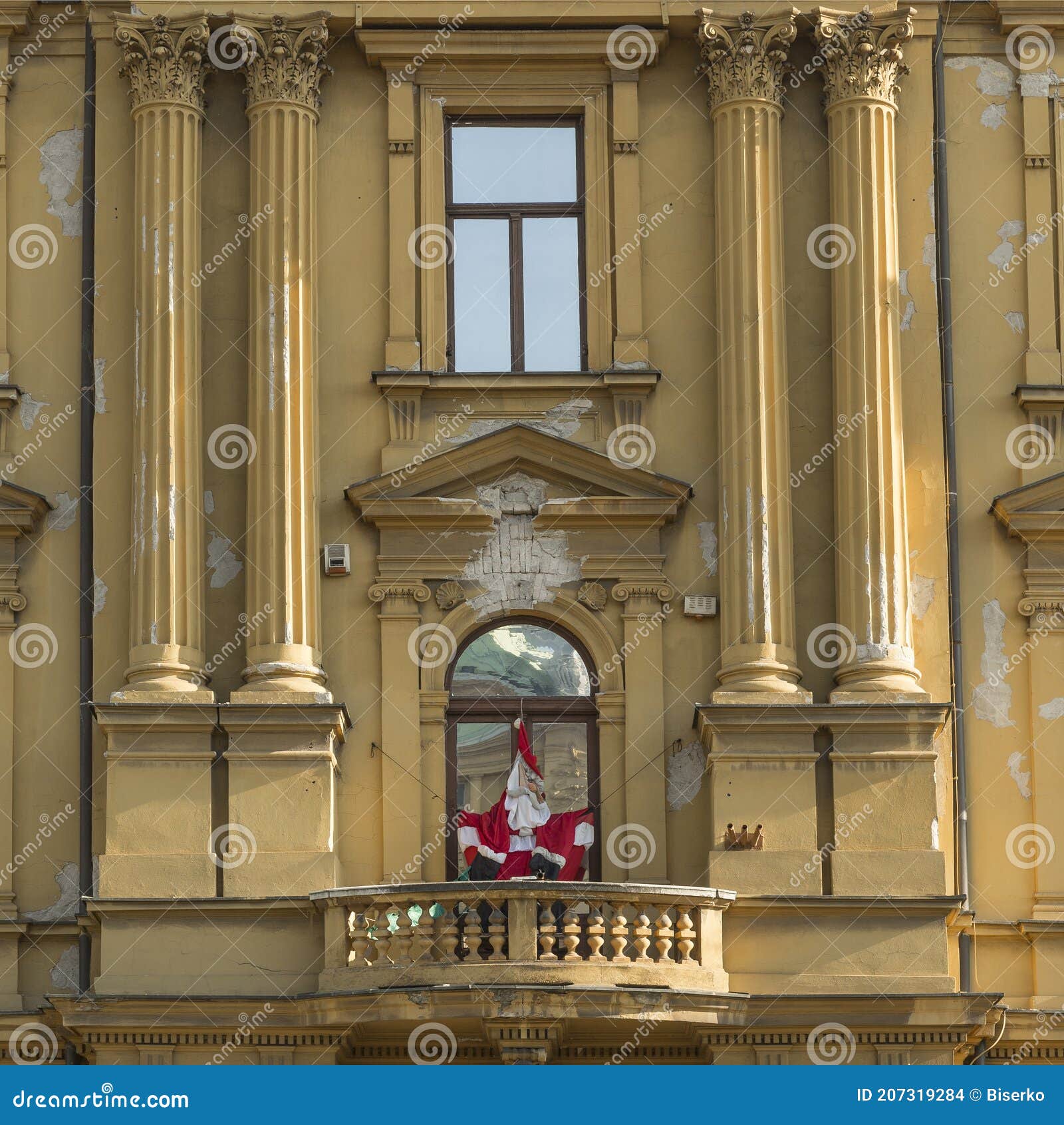 Deflated Santa Stock Photos - Free & Royalty-Free Stock Photos from ...