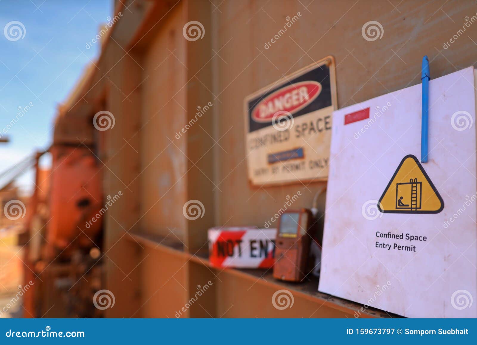 Danger Tag Confined Space Sign Entry Authorised Personnel By Permit ...