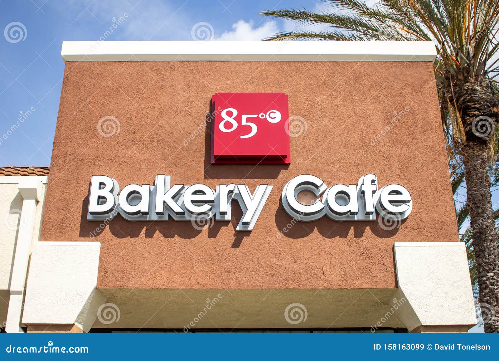 85 Degrees Bakery Cafe Sign Editorial Stock Image - Image of coffee ...