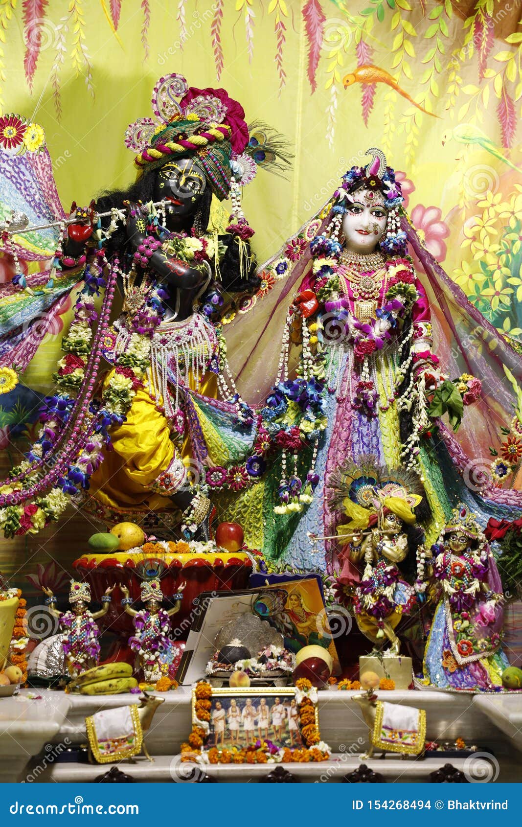 DEITIES of SHRI SHRI RADHA MADHAV. Stock Photo - Image of eternal, lord ...