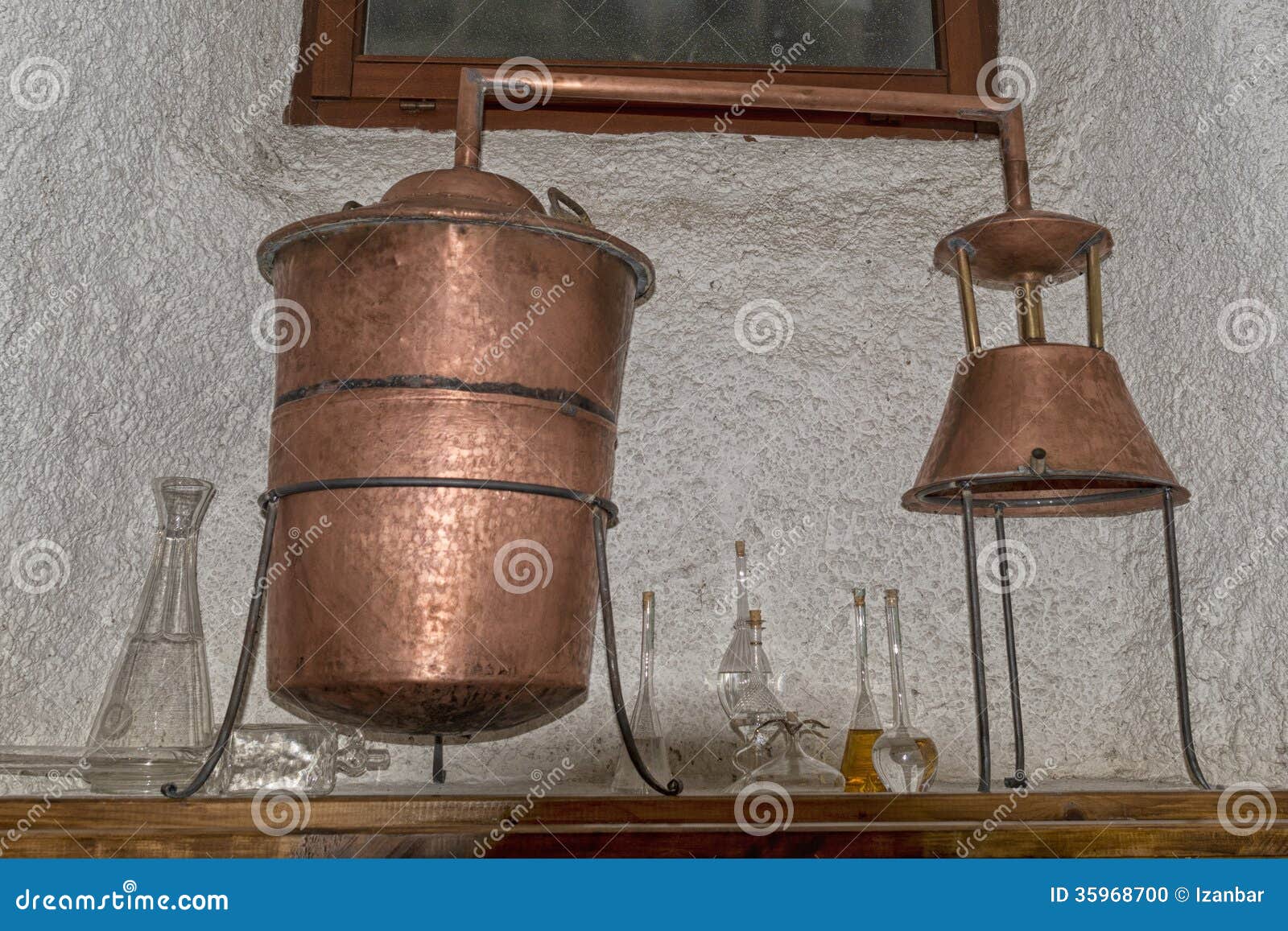 Del Rame Alambicco Ancora Dentro La Distilleria Fotografia Stock ...