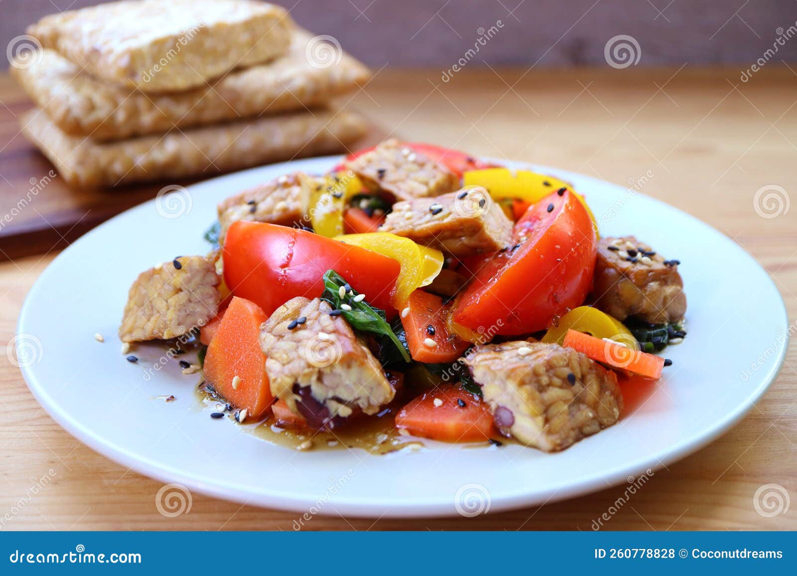 Delectable Colorful Vegetables Salad with Roasted Tempeh Cubes Stock ...
