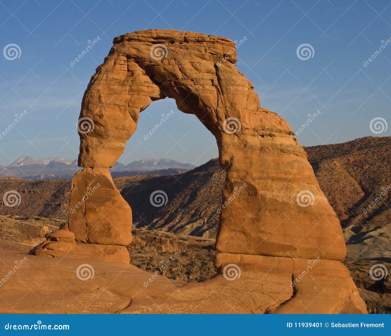Delicate Arch stock image. Image of mountains, holidays - 11939401