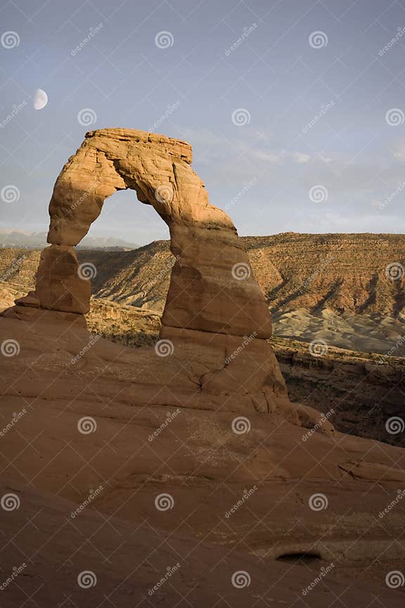 Delicate Arch and Moon in Arches NP, Moab, Utah Stock Photo - Image of ...