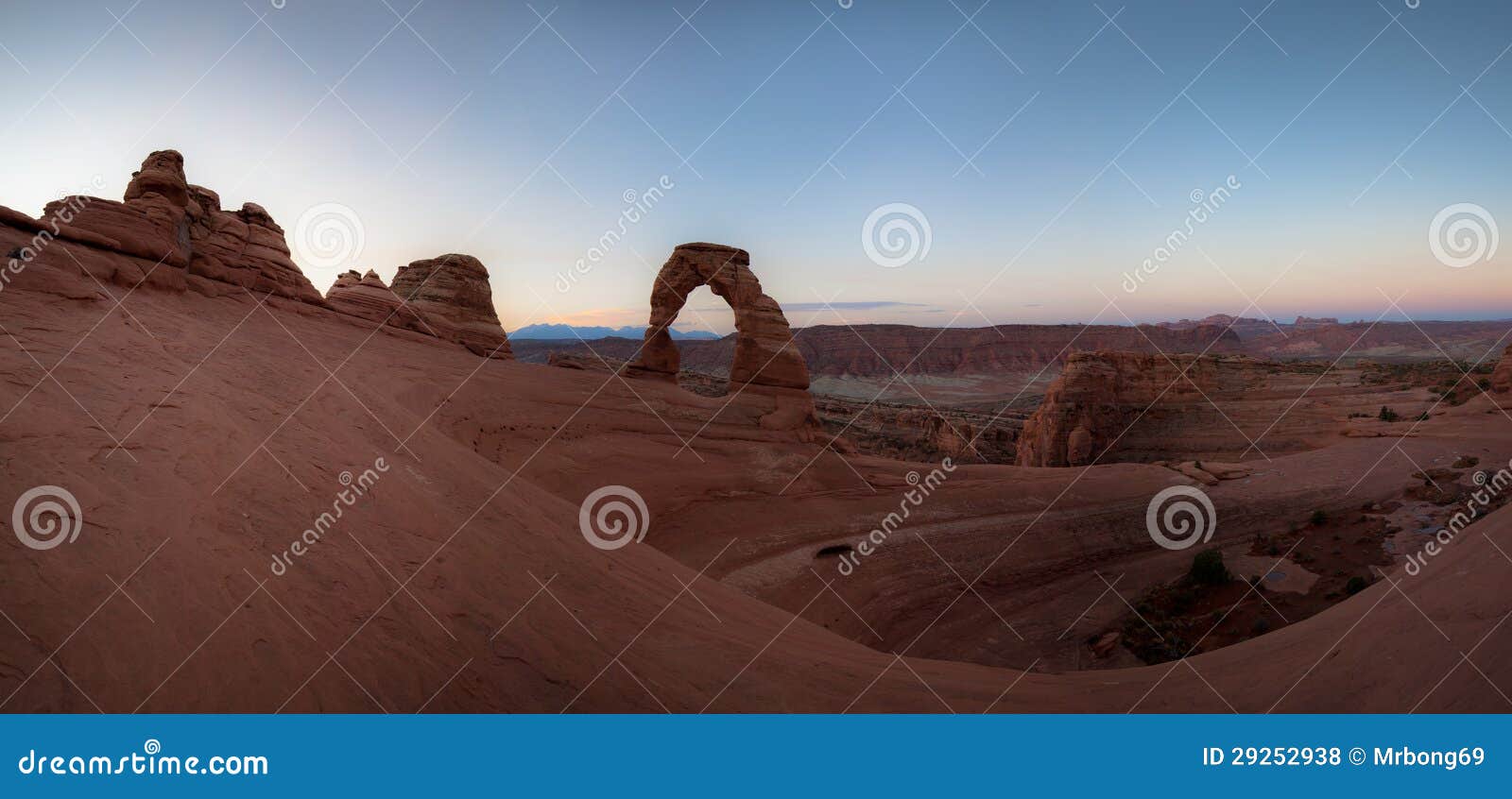 Delicate Arch Panorama stock photo. Image of desert, arch - 29252938