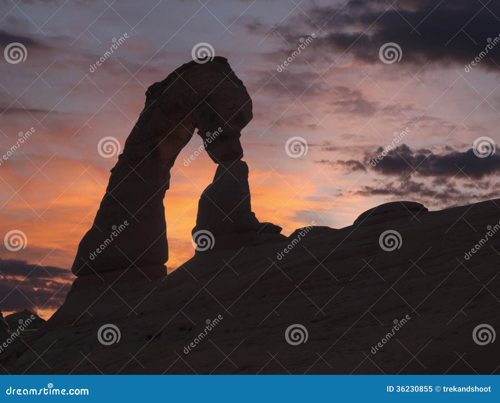 Delicate Arch Sunset at Arches National Park Stock Image - Image of ...
