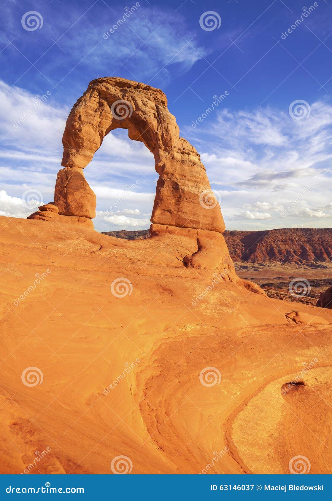 Delicate Arch at Sunset, Utah. Stock Image - Image of moab, butte: 63146037