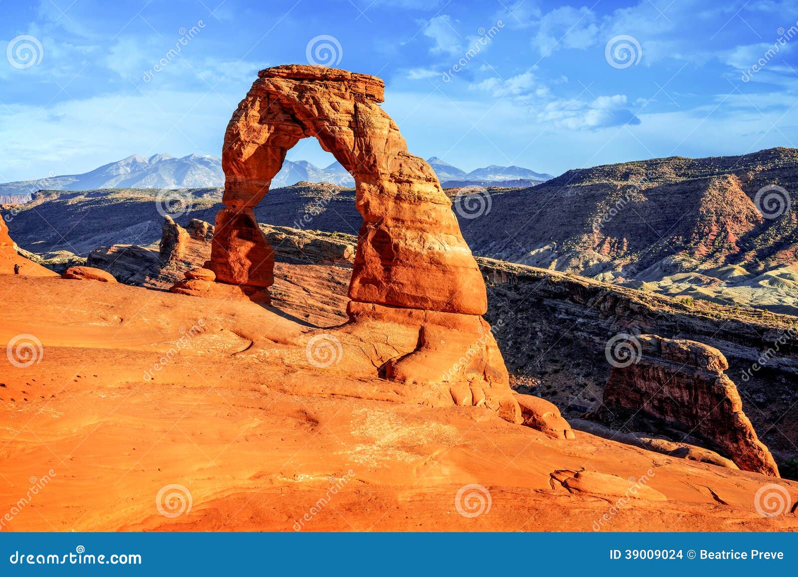 Delicate Arch, Utah stock photo. Image of rocks, delicate - 39009024