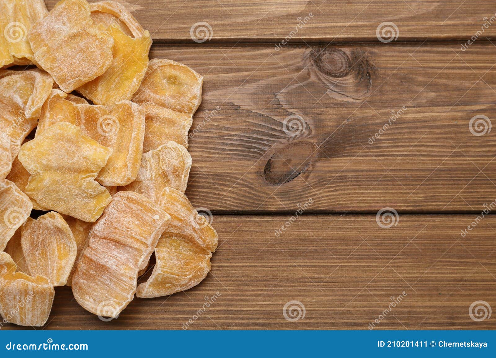 Deliciosos Trozos De Yaca Seca Sobre Mesa De Madera Lastra. Espacio ...