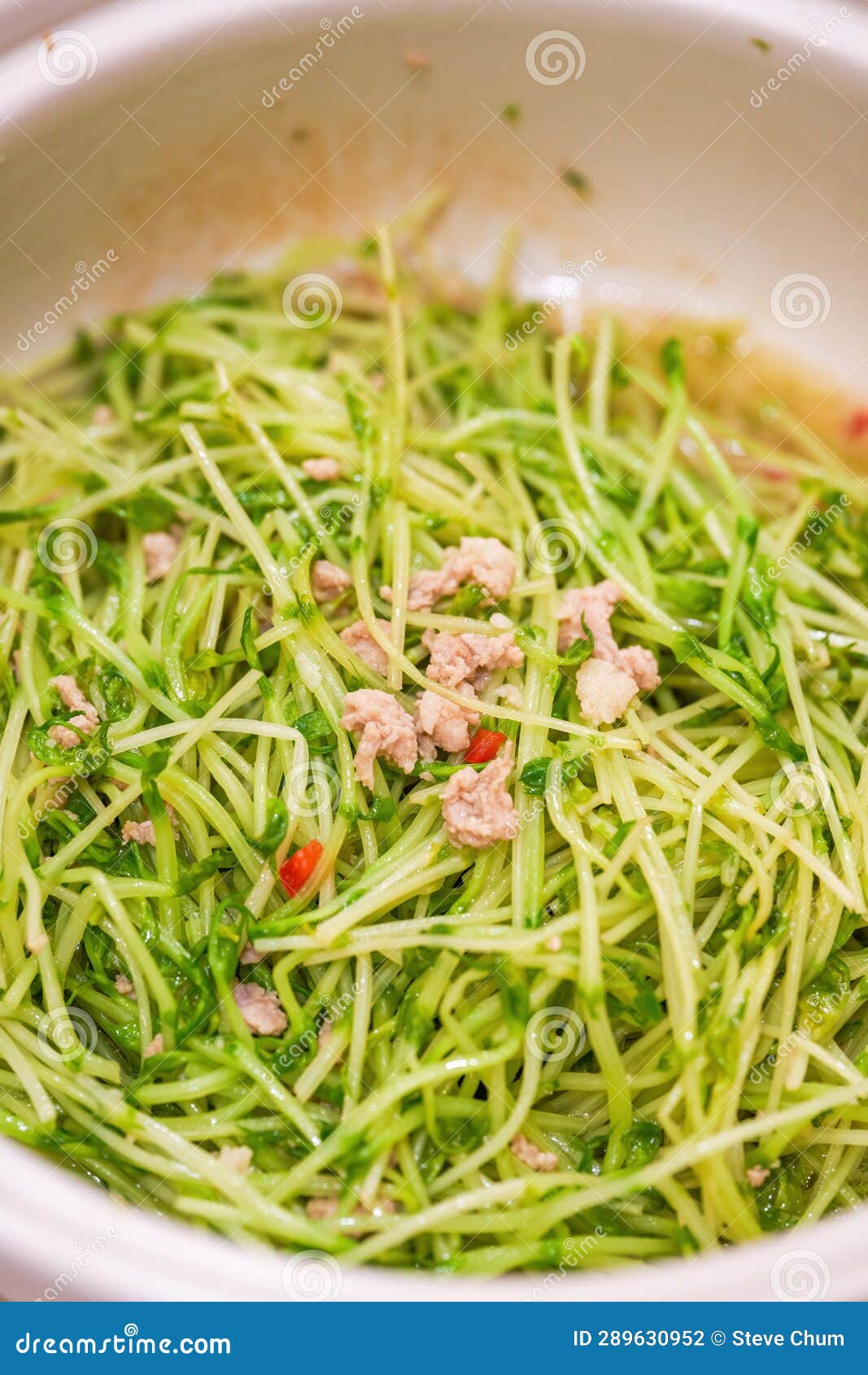 A Delicious Chinese Dish, Stir-fried Green Bean Sprouts Stock Photo ...