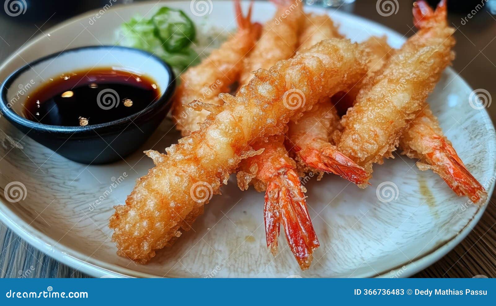 Delicious Crispy Fried Chicken On A Plate: Mouthwatering Image Of ...