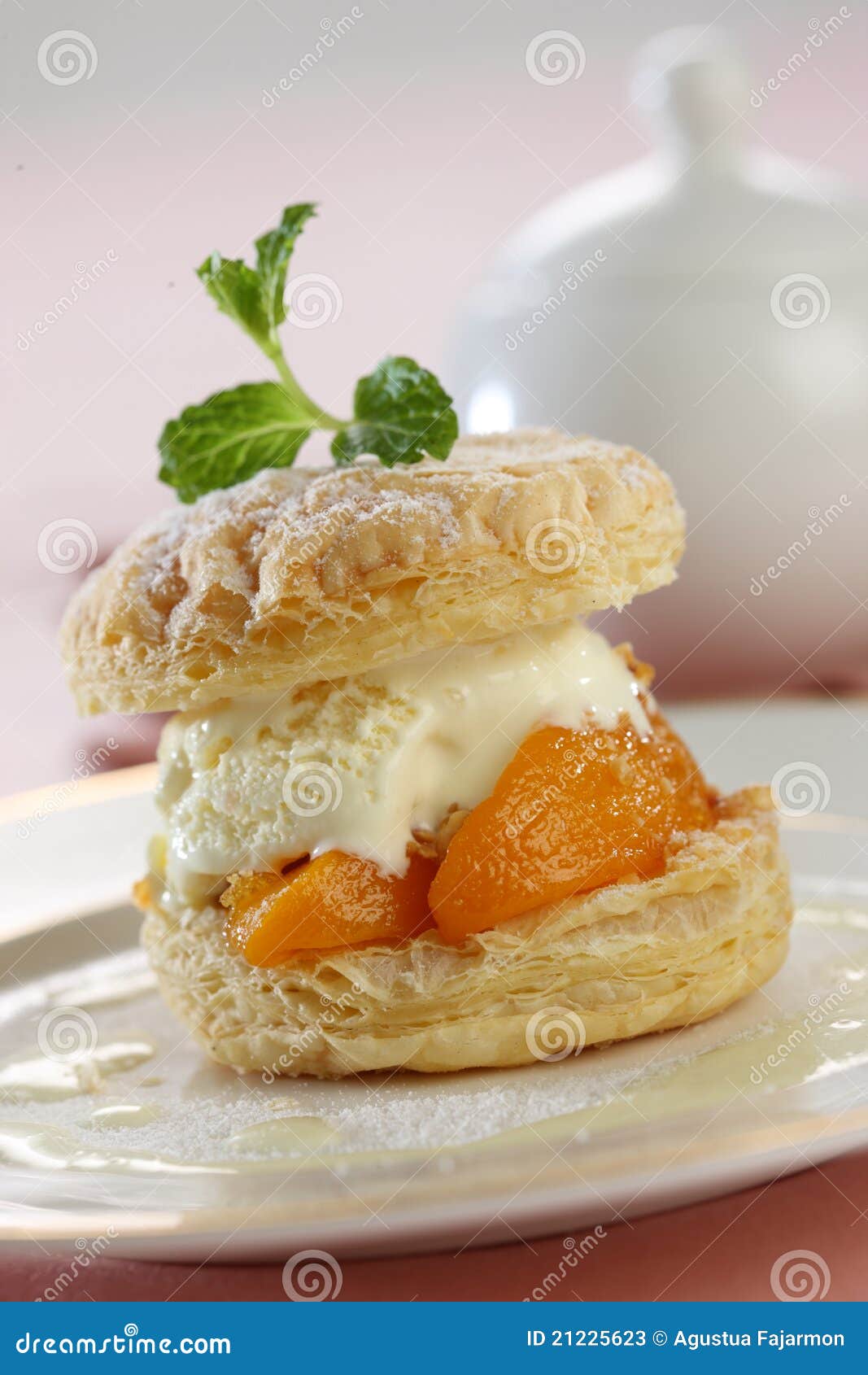 Delicious dessert stock image. Image of mint, natural - 21225623