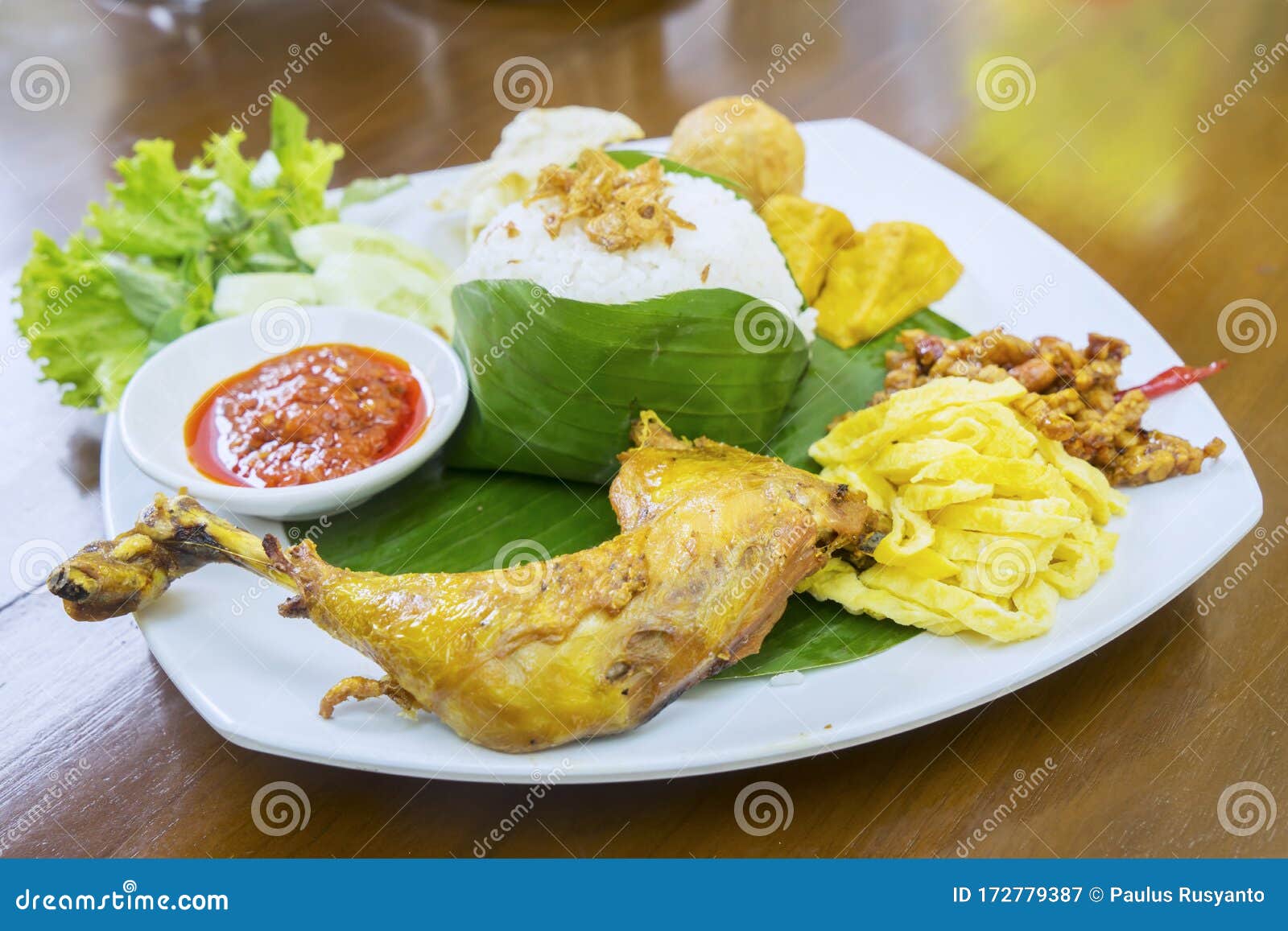 Delicious Indonesian Fried Chicken Rice Stock Image - Image of local ...