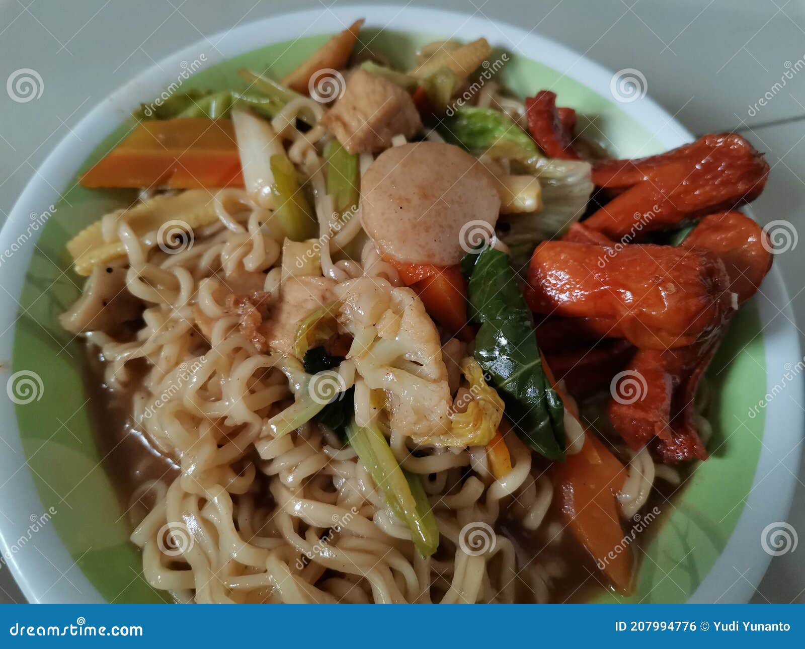 Delicious instant ramen stock photo. Image of soup, produce - 207994776