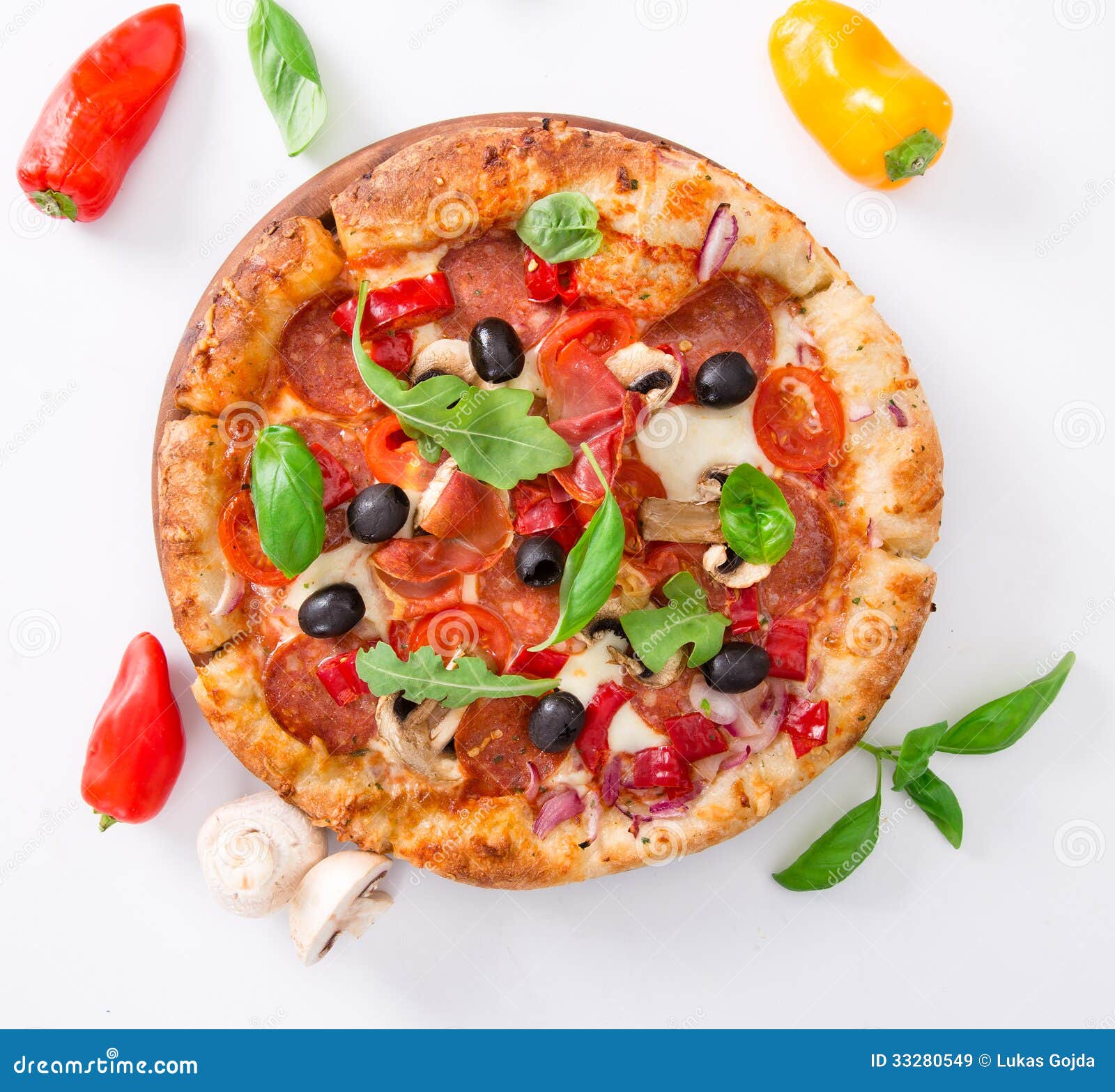 Delicious italian pizza stock image. Image of vegetarian - 33280549
