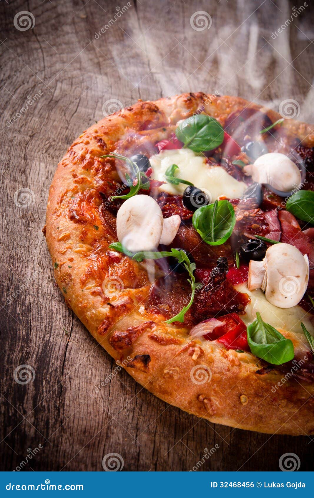 Delicious italian pizza stock photo. Image of fire, cook - 32468456