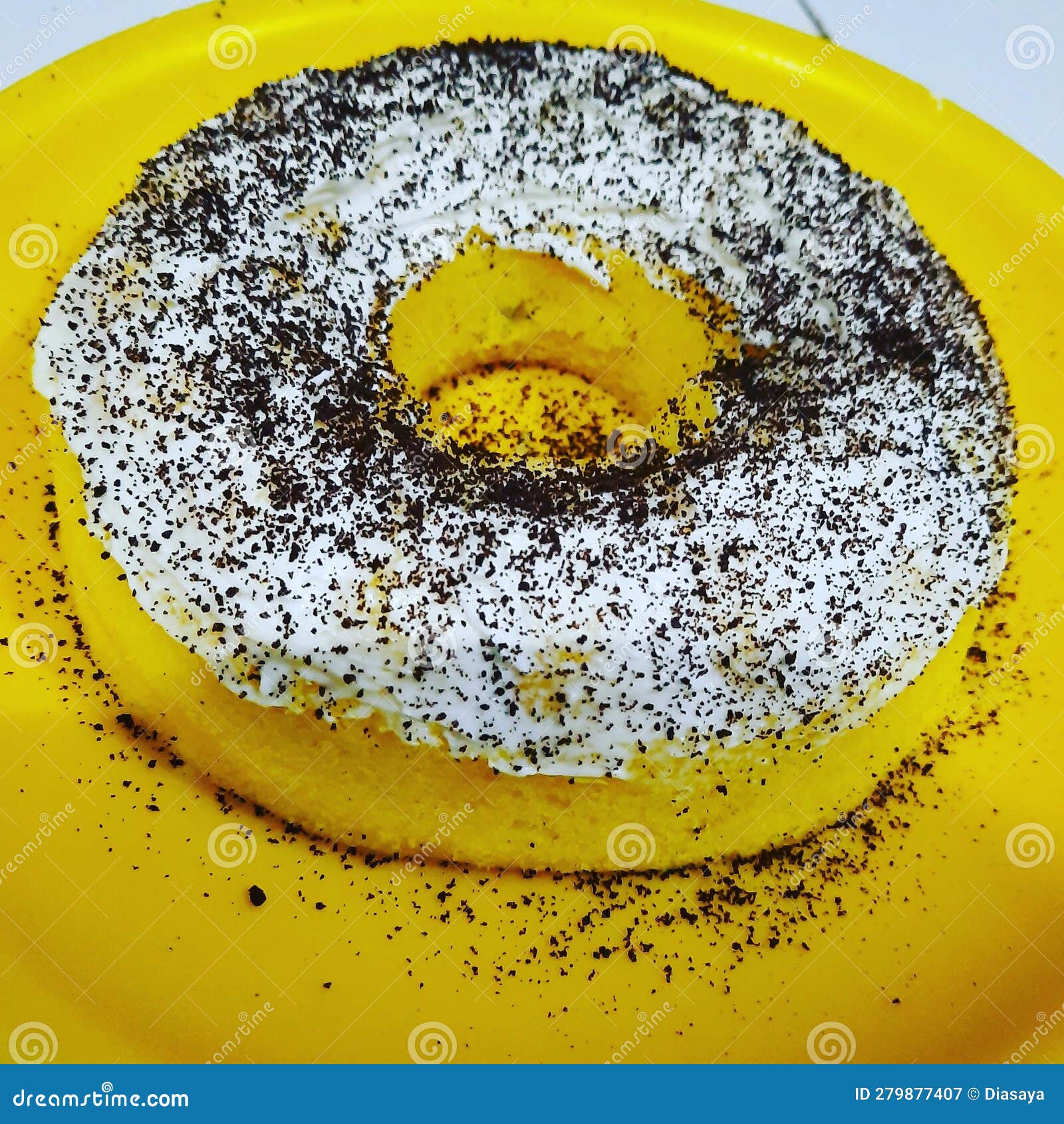 Delicious Oreo Steamed Sponge Stock Image - Image of sponge, oreo ...
