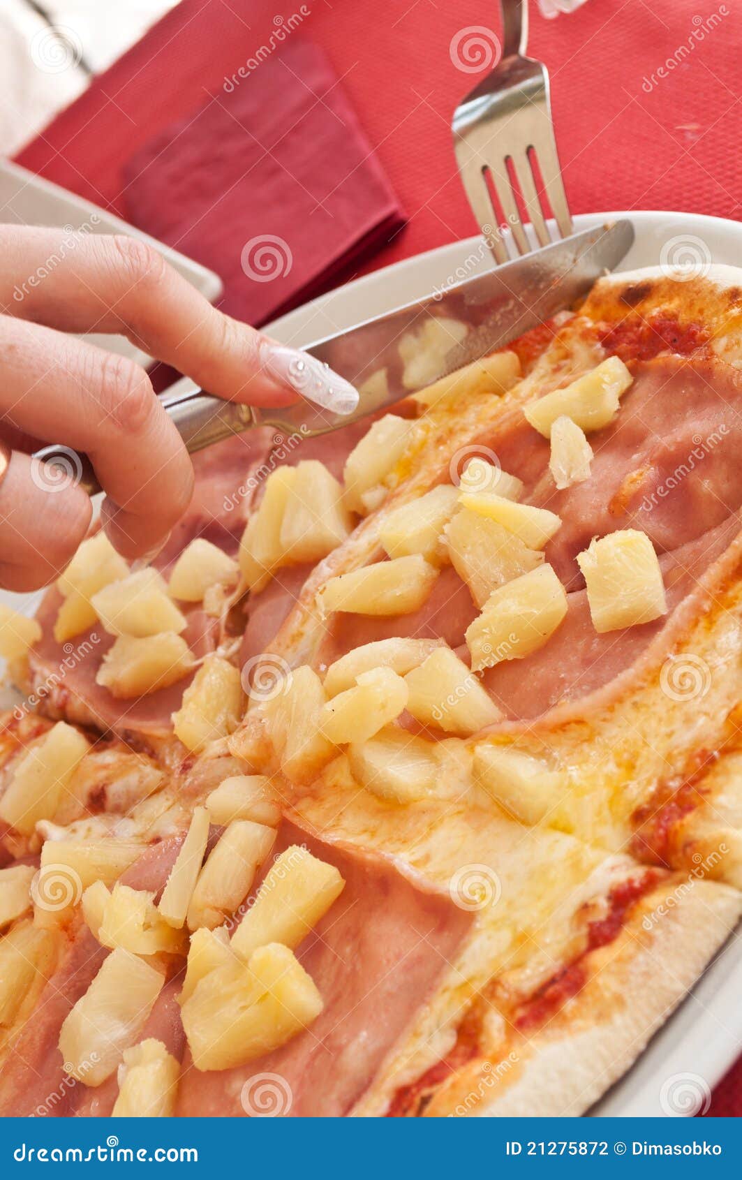 Delicious Pizza with Pineapple Stock Photo - Image of tasty, dine: 21275872