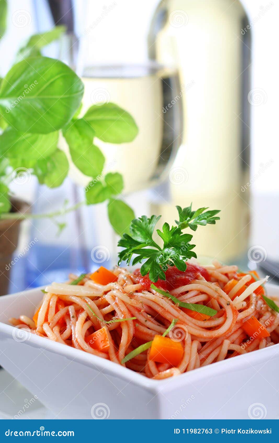Delicious spaghetti stock image. Image of healthy, bottle - 11982763