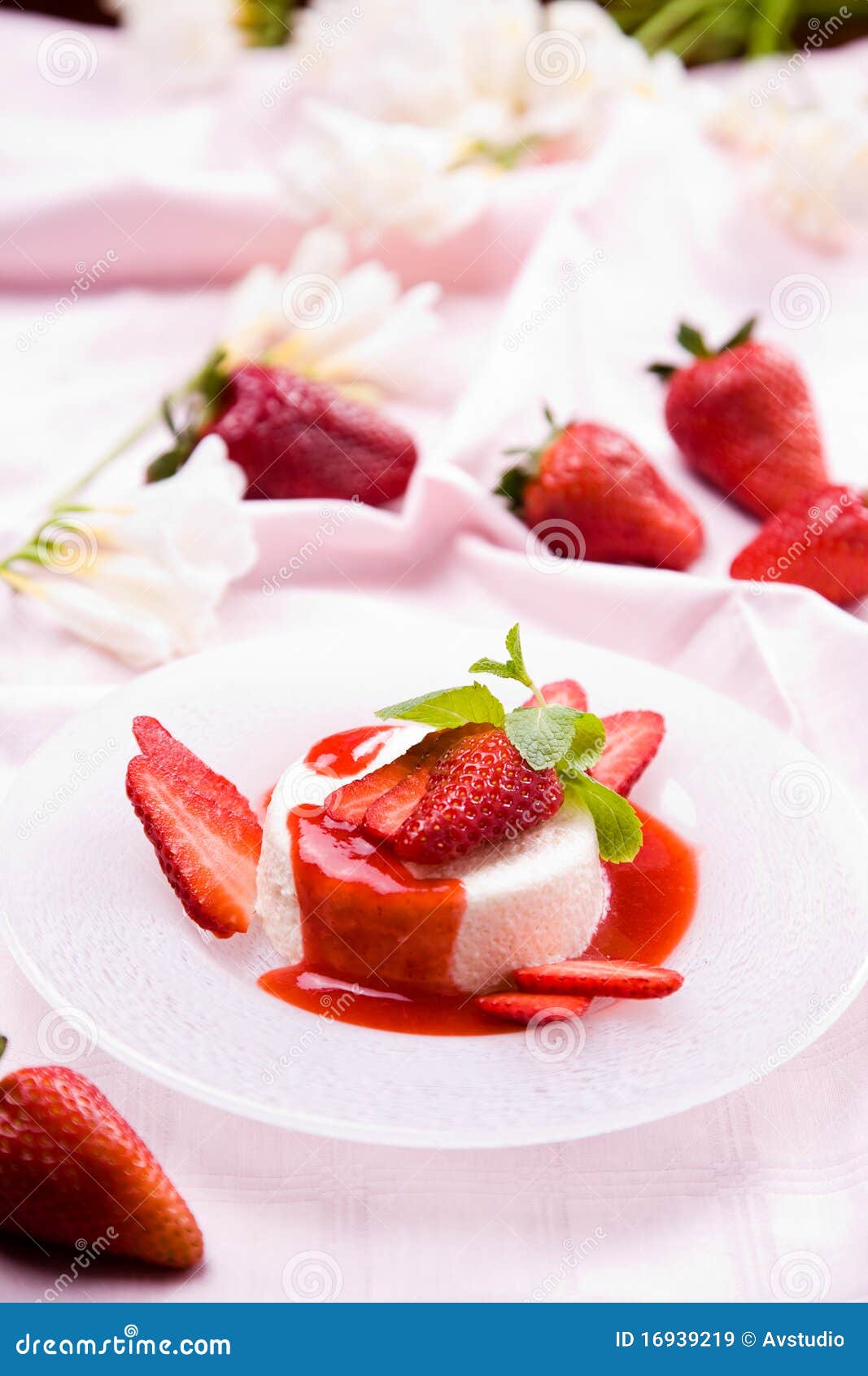 Delicious Strawberry Dessert Stock Image - Image of plate, snack: 16939219