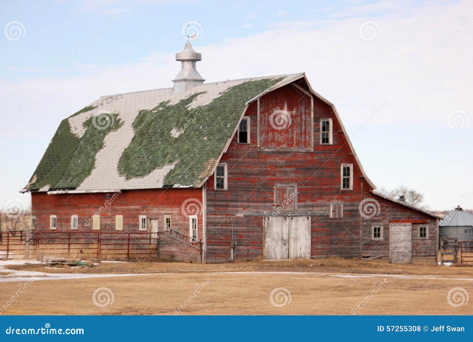 Delipidated barn stock photo. Image of rural, montana - 57255308