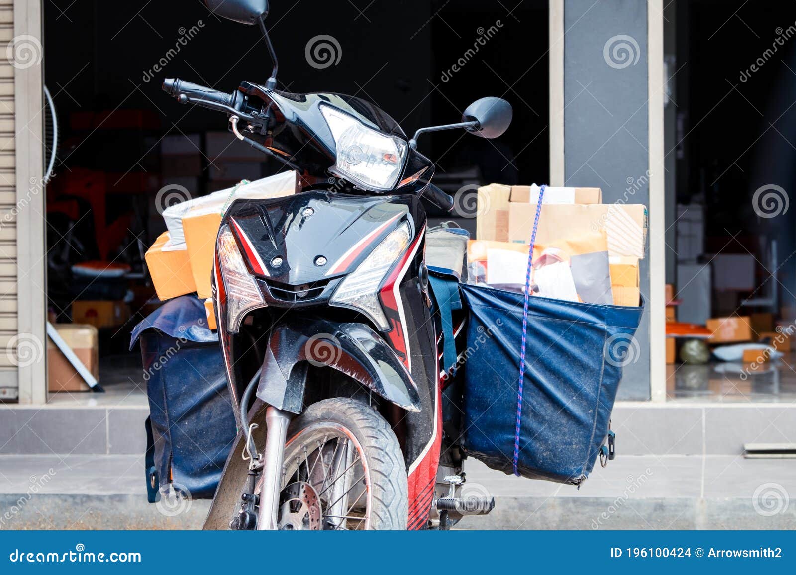 Delivery Box on Motorcycle Standing in Front of Delivery Service Office ...