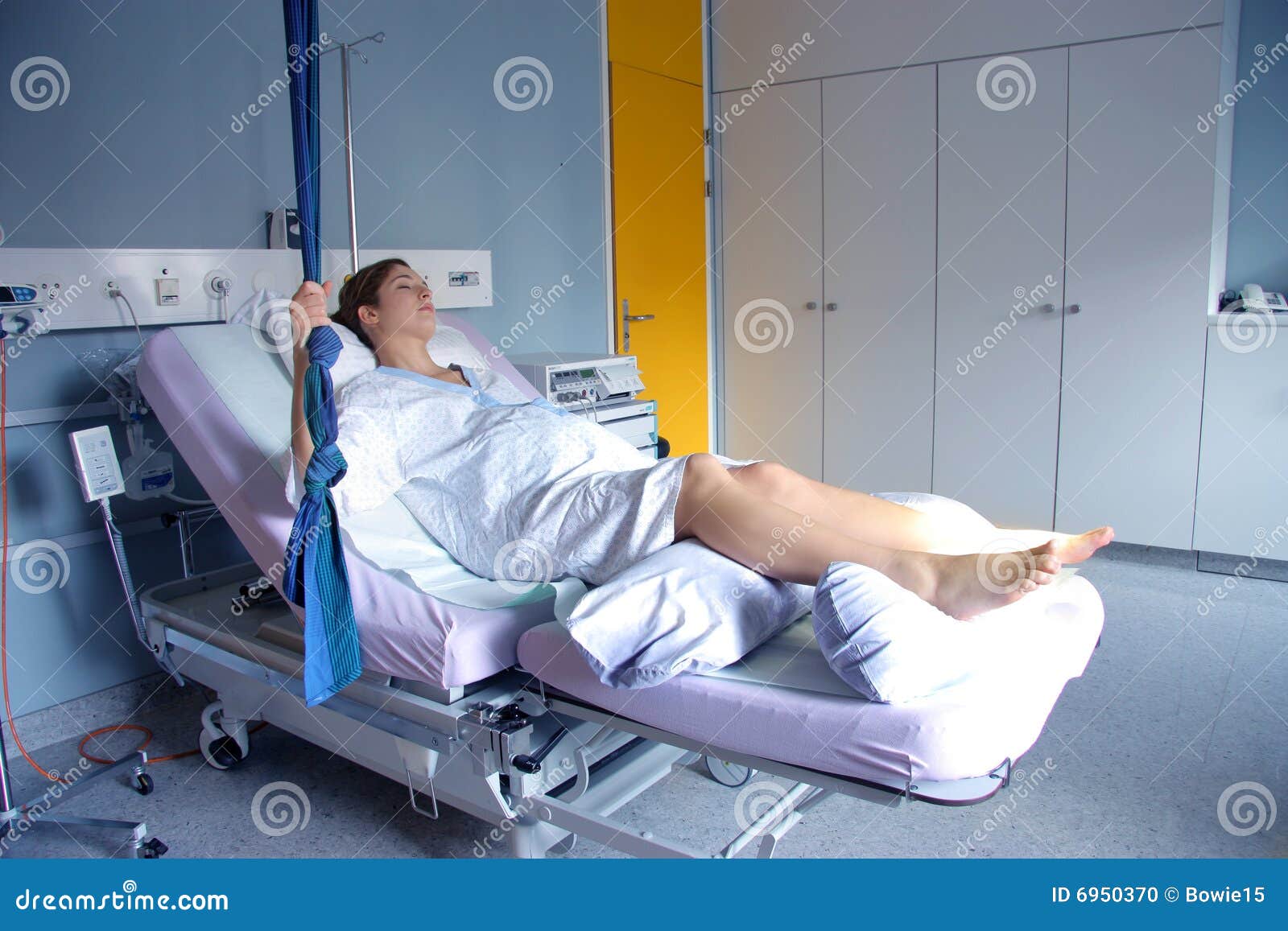 Delivery room stock photo. Image of pain, hospital, girl - 6950370
