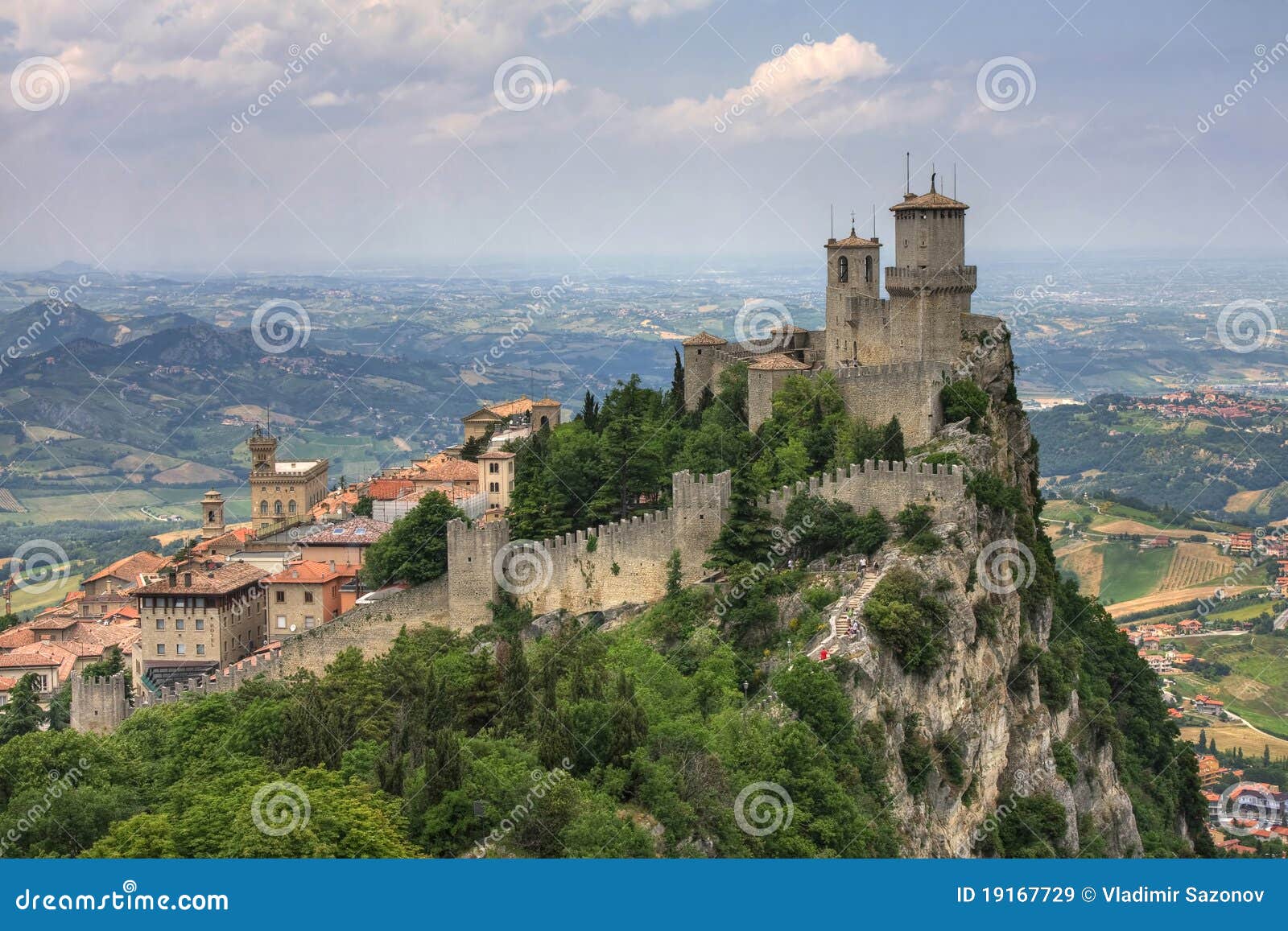 Della guaita marino rocca圣 库存图片. 图片 包括有 中间, 再生, 午睡, 视窗 - 19167729