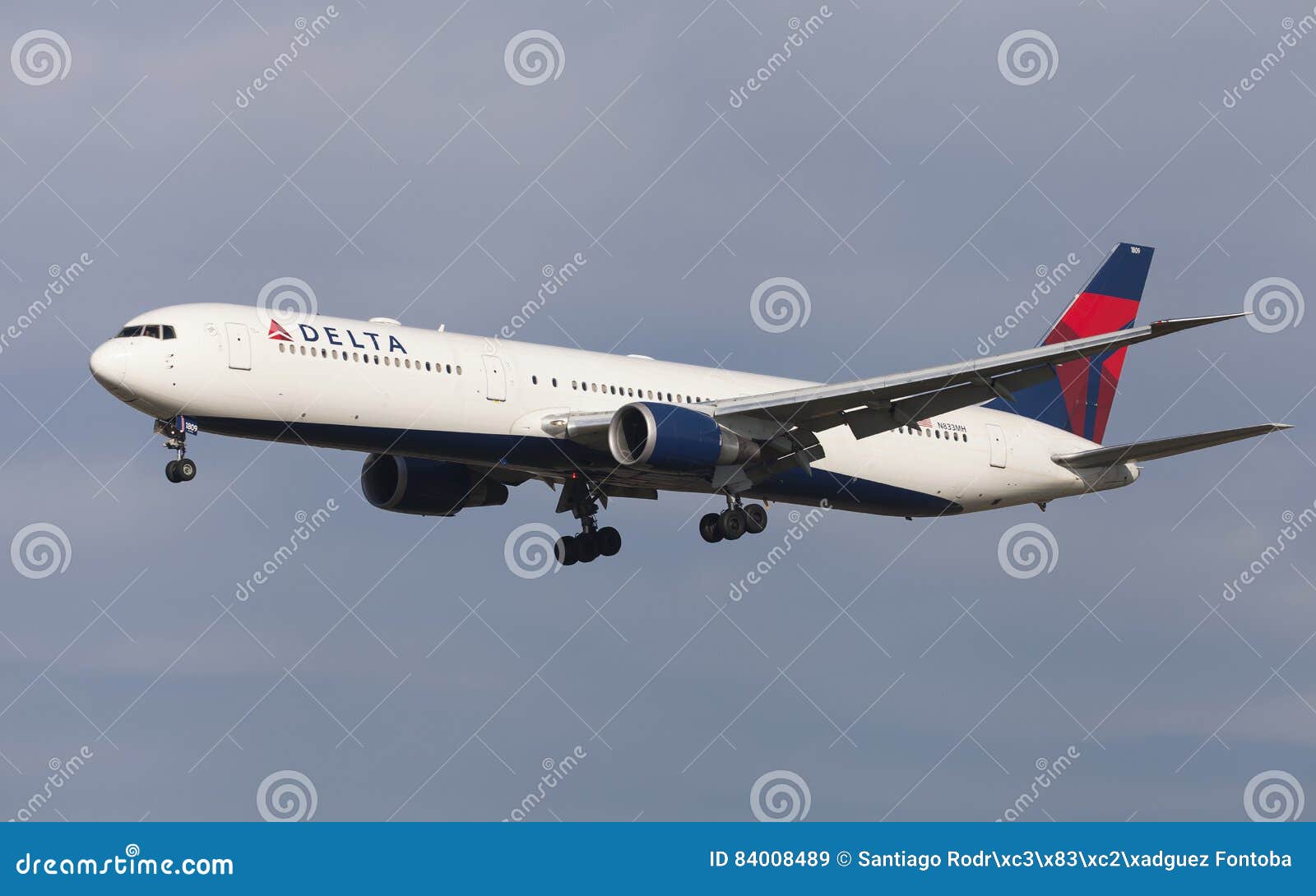 Delta Air Lines Boeing 767-400ER Imagen de archivo editorial - Imagen ...