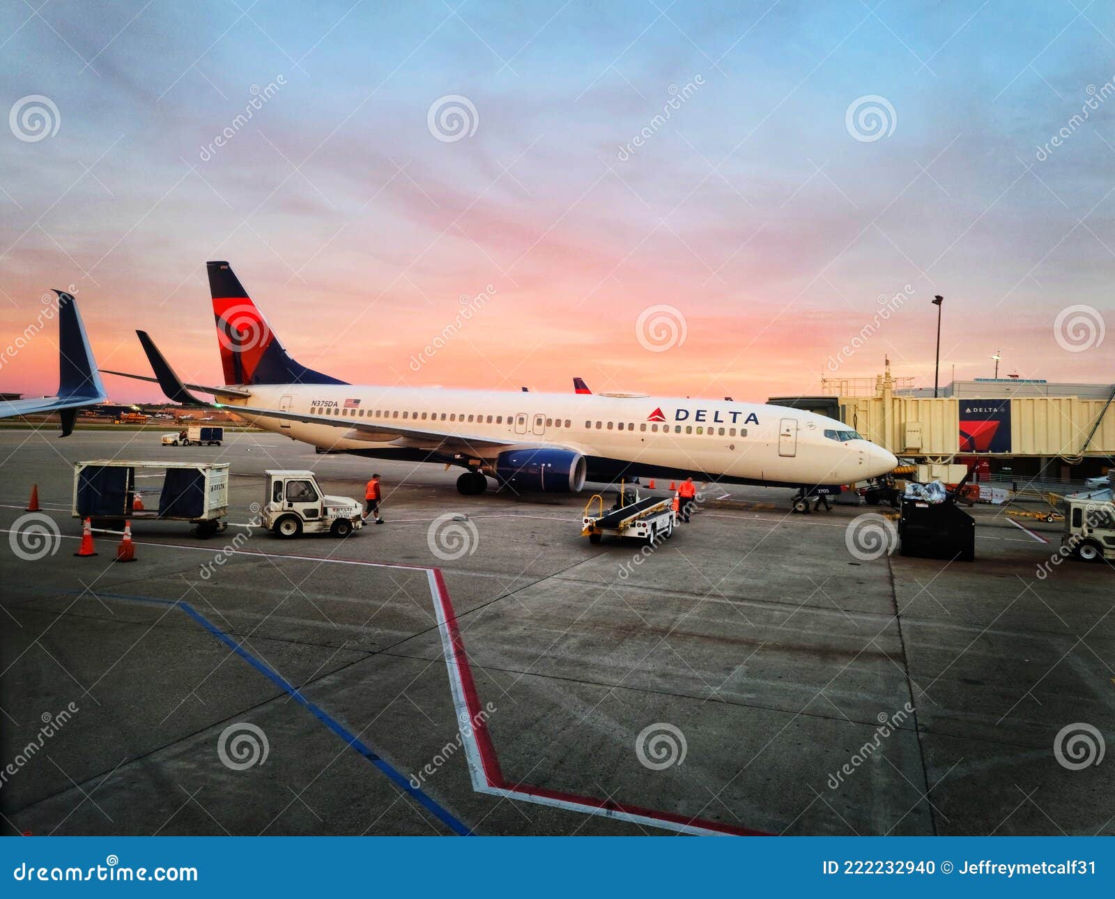 Delta Plane Prepares For Takeoff At CVG Editorial Image | CartoonDealer ...