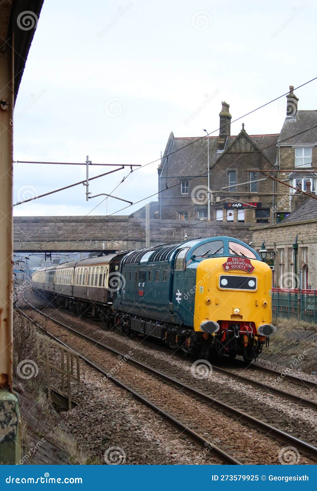 Deltic Diesel Locomotive 55009 Alycidon Carnforth Editorial Image ...